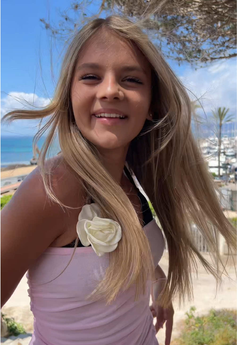 𝑨𝒎𝒆𝒍𝒌𝒂 💗 (@amelia_wanowska) - Urlebird