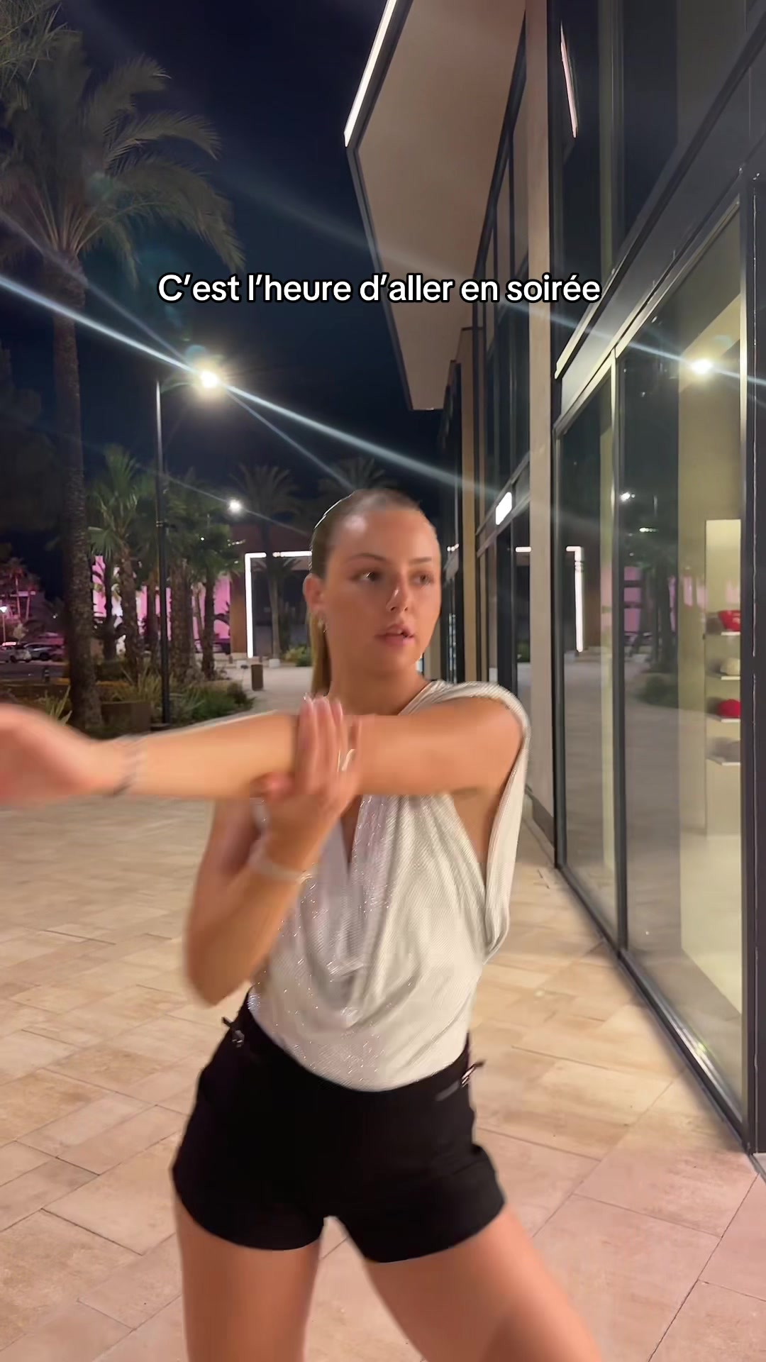 Juliahlrr (@juliaahlr) - Urlebird