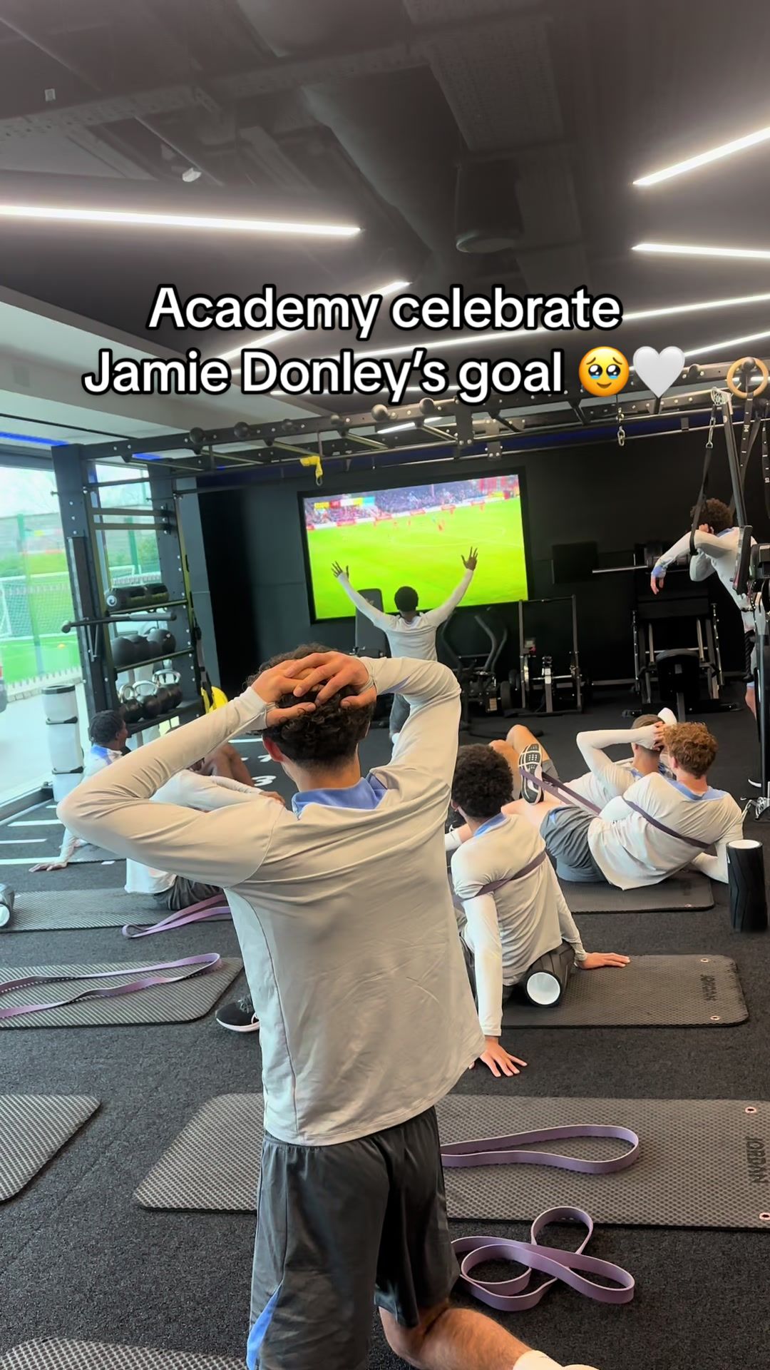 Samuel Peter Cox (@thesamcox) - Urlebird