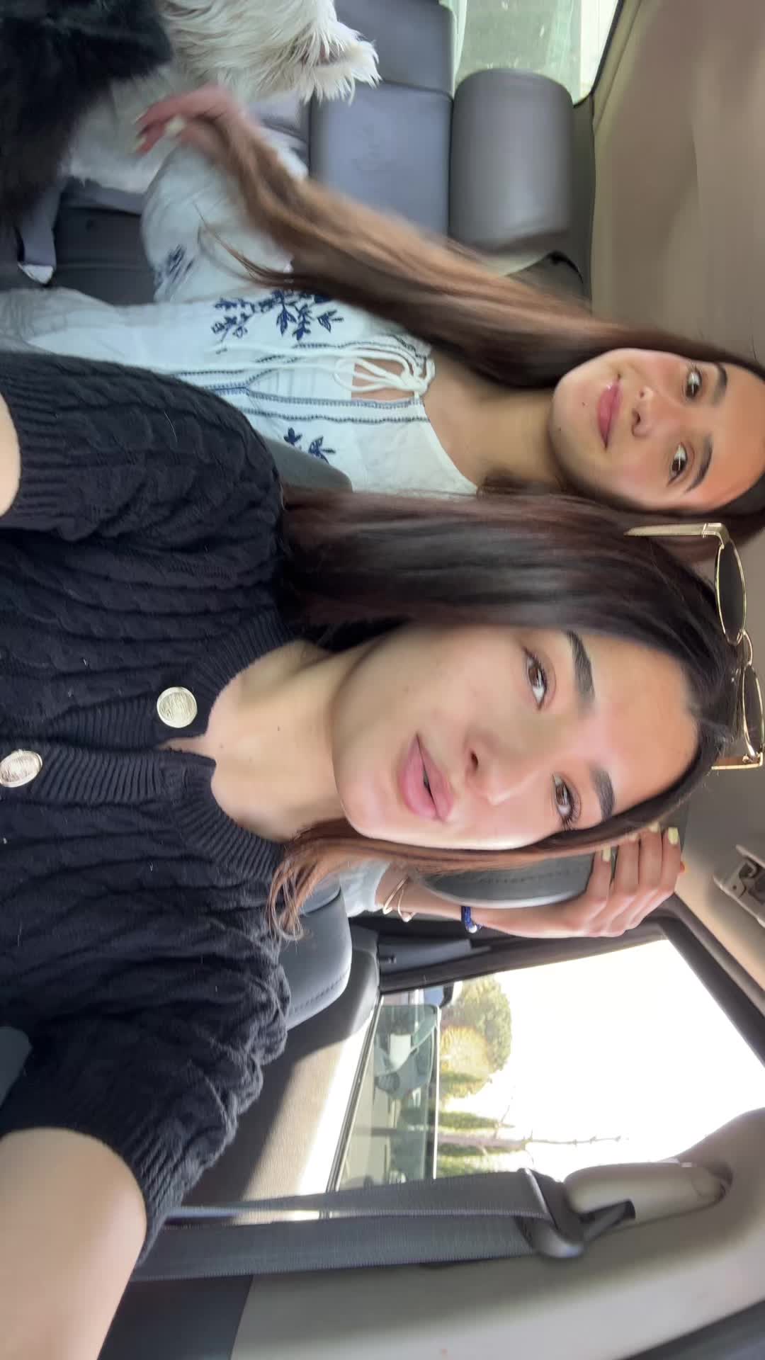 𝛭𝑂𝛮𝑌𝐴 (@monya_ia) - Urlebird