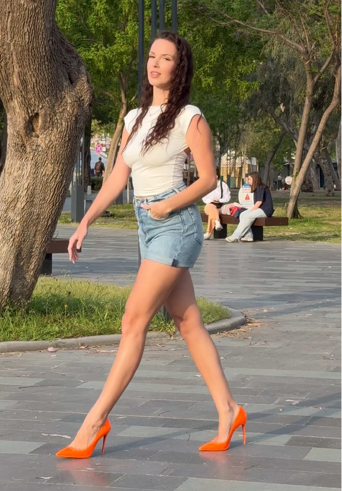 Excinderella (@excinderella_) - Urlebird