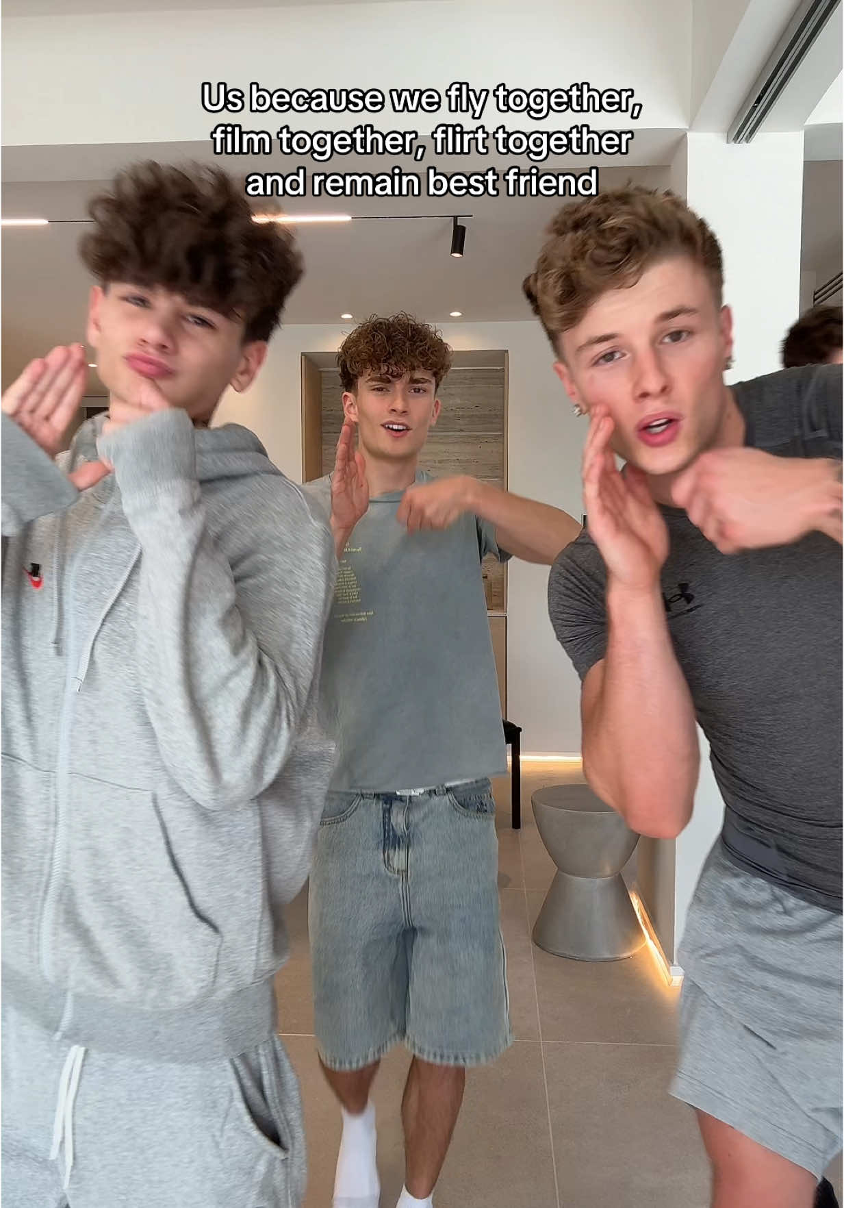 Romeo (@romeo_twi) - Urlebird