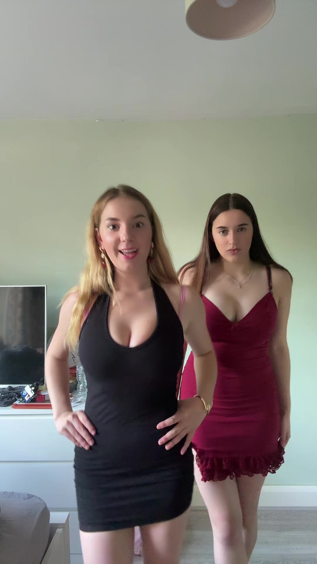 Arina_mirova (@arinamirova) - Urlebird