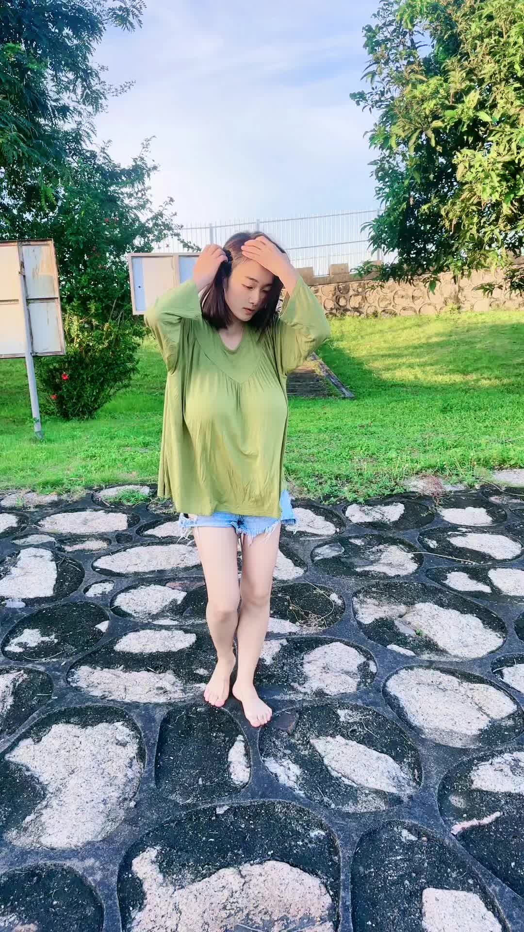 so cute🙈 | 花千惠 (@aling_liu)