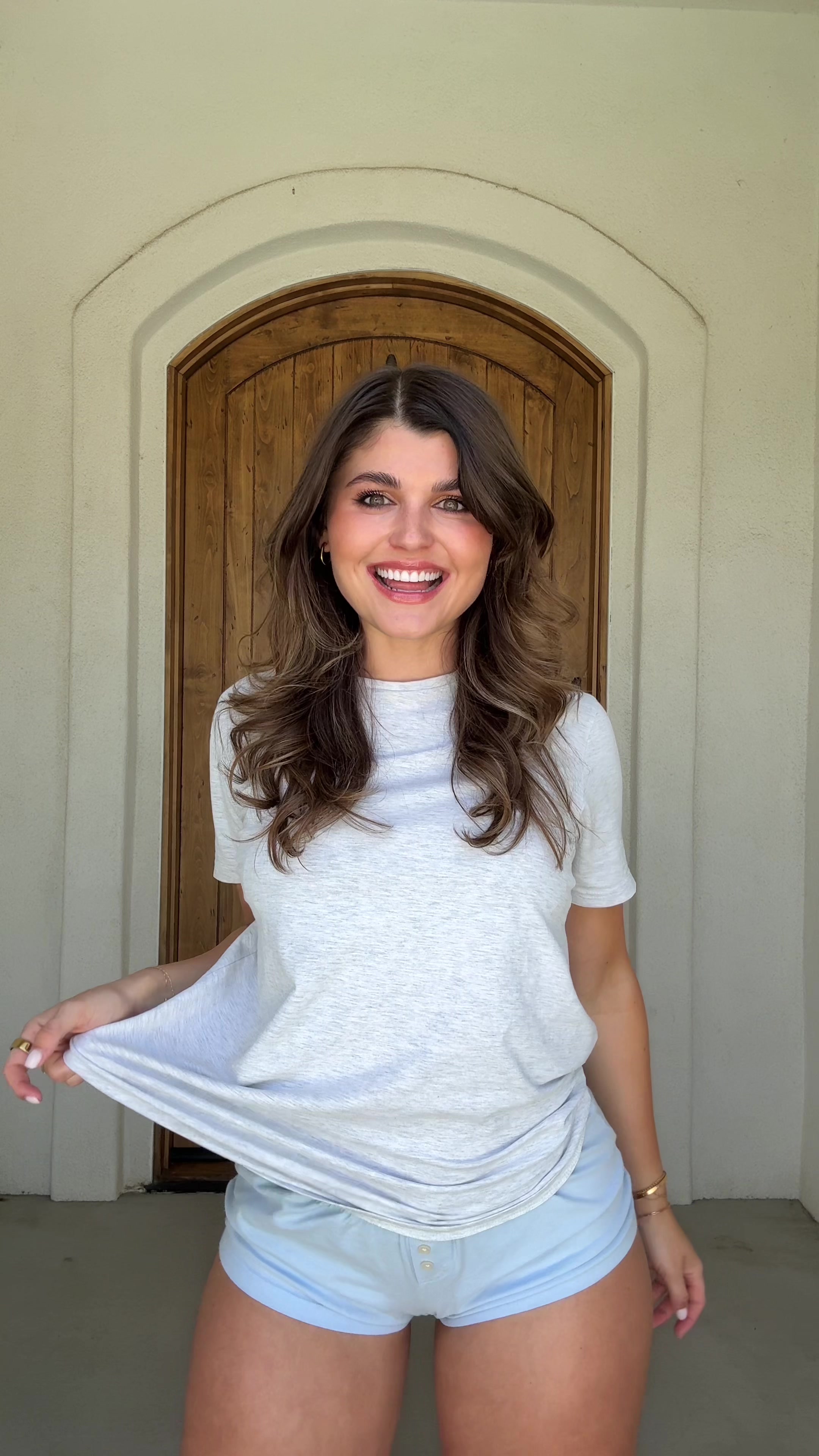 Elle Edwards (@livefitelle) - Urlebird