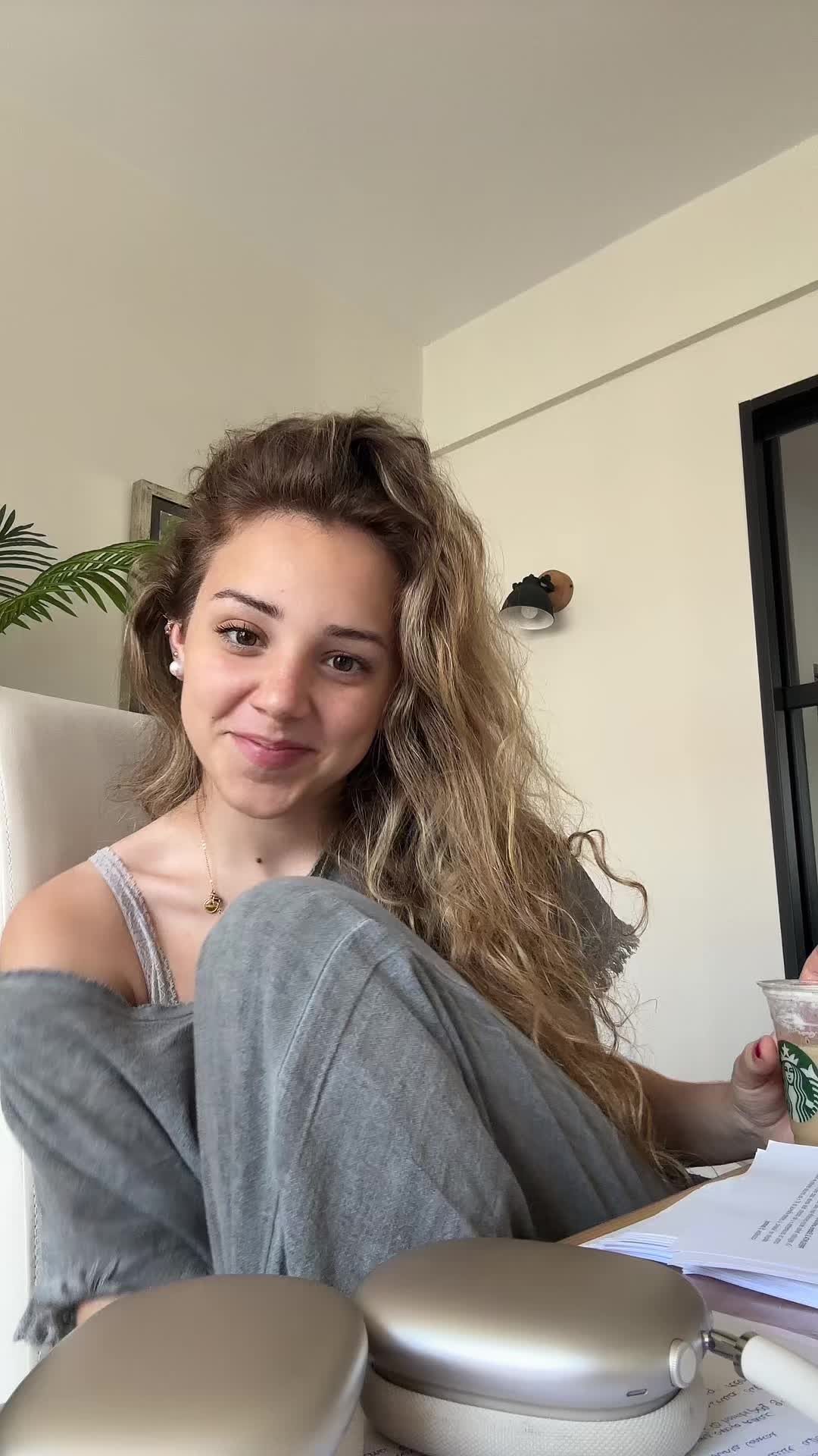 anitarqp (@anitarqp) - Urlebird