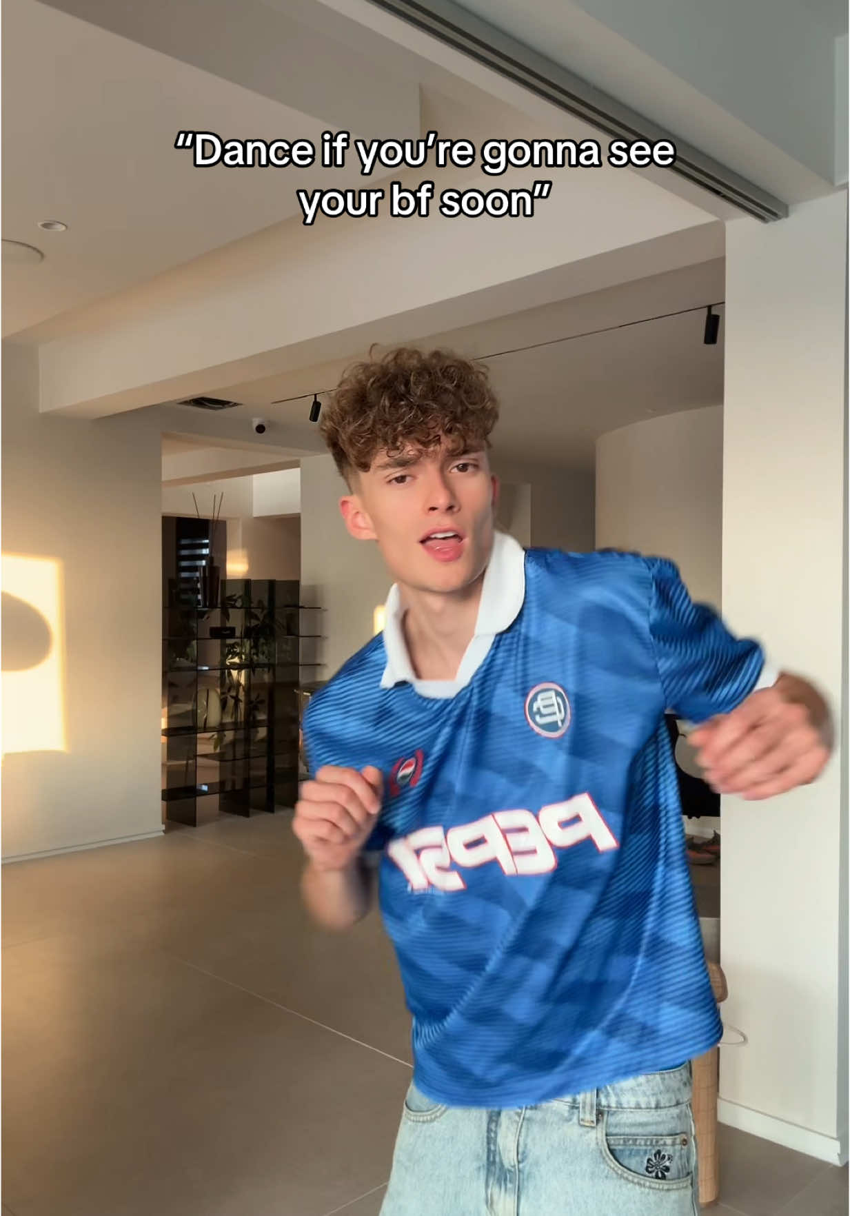 Romeo (@romeo_twi) - Urlebird