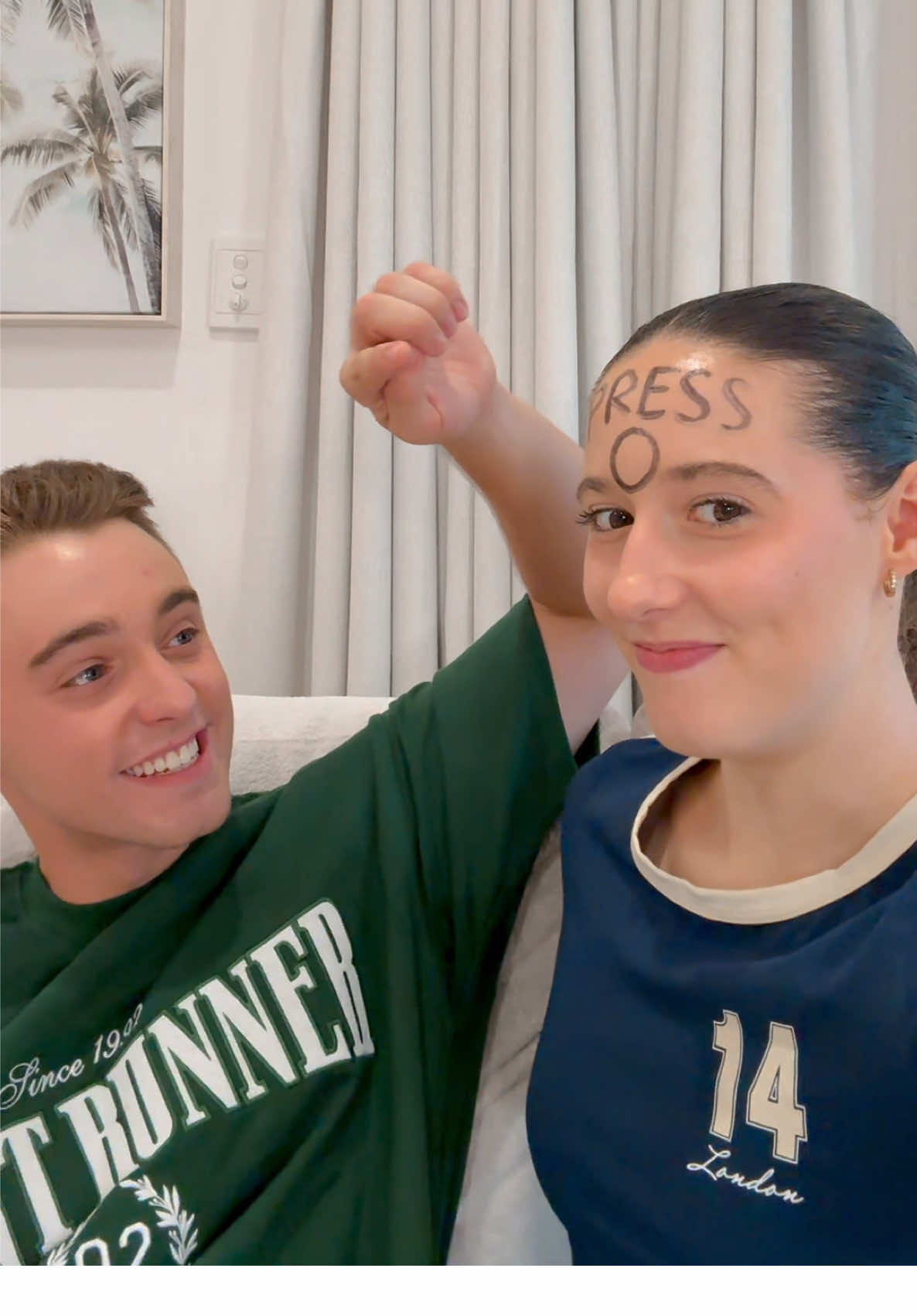 James & Jasmin (@jamesandjasmin) - Urlebird