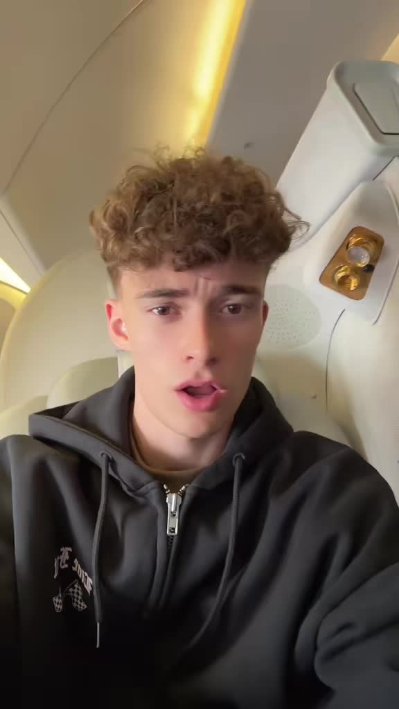 Liam & Romeo (@liamandromeo) - Urlebird