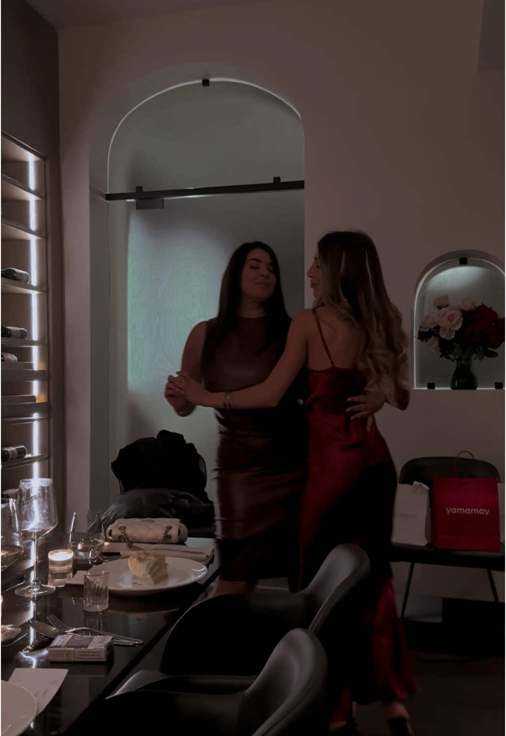 Anna (@im_notannaa) - Urlebird