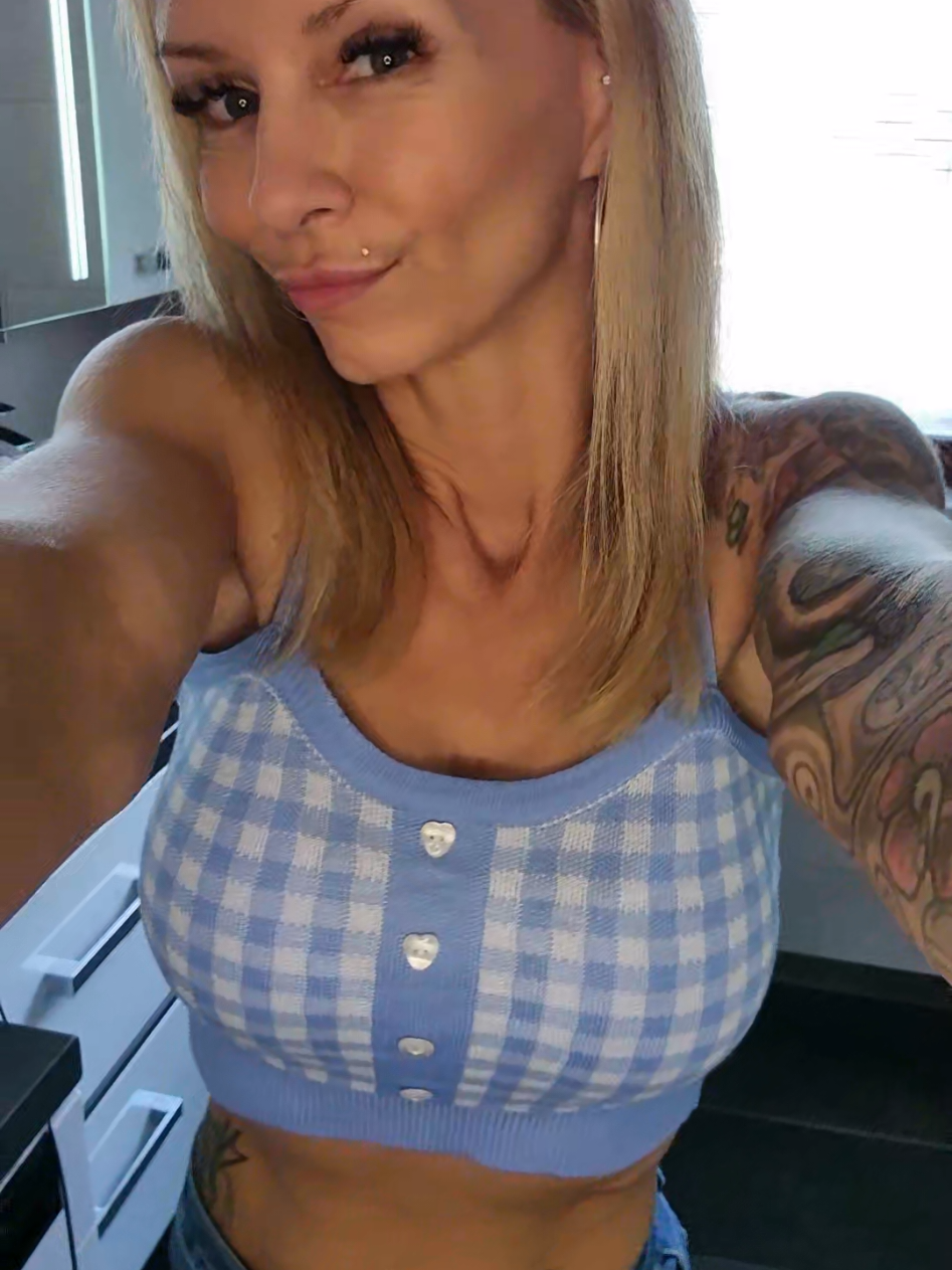 mrs_lady_smiths (@mrs_lady_smiths) - Urlebird