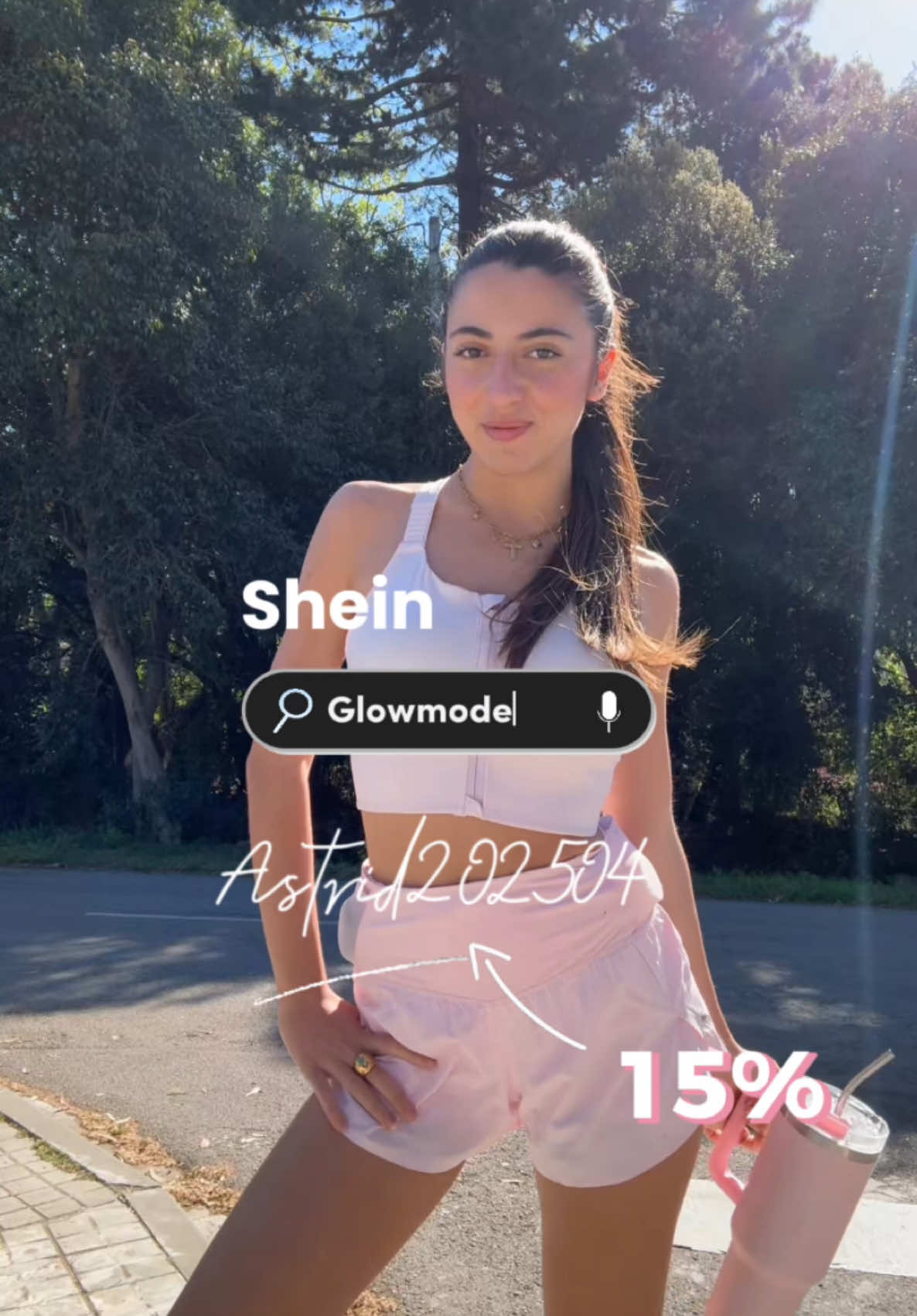 Astrid Millán (@astridmillann) - Urlebird