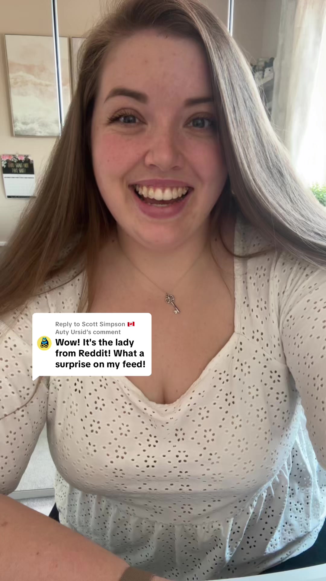 𝒜𝓂𝒷𝑒𝓇 𝐿𝑜𝓊𝒾𝓈𝑒 (@amberhunbun) - Urlebird