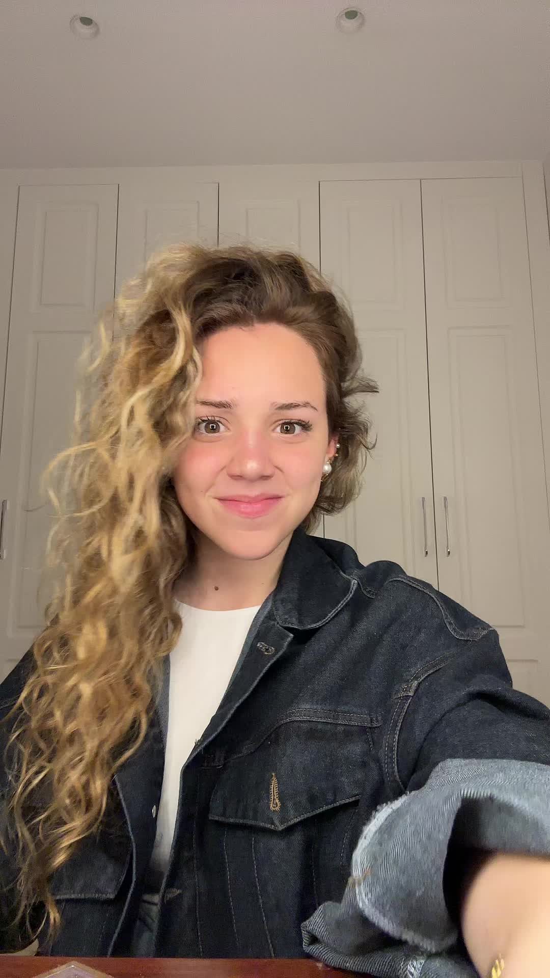 anitarqp (@anitarqp) - Urlebird