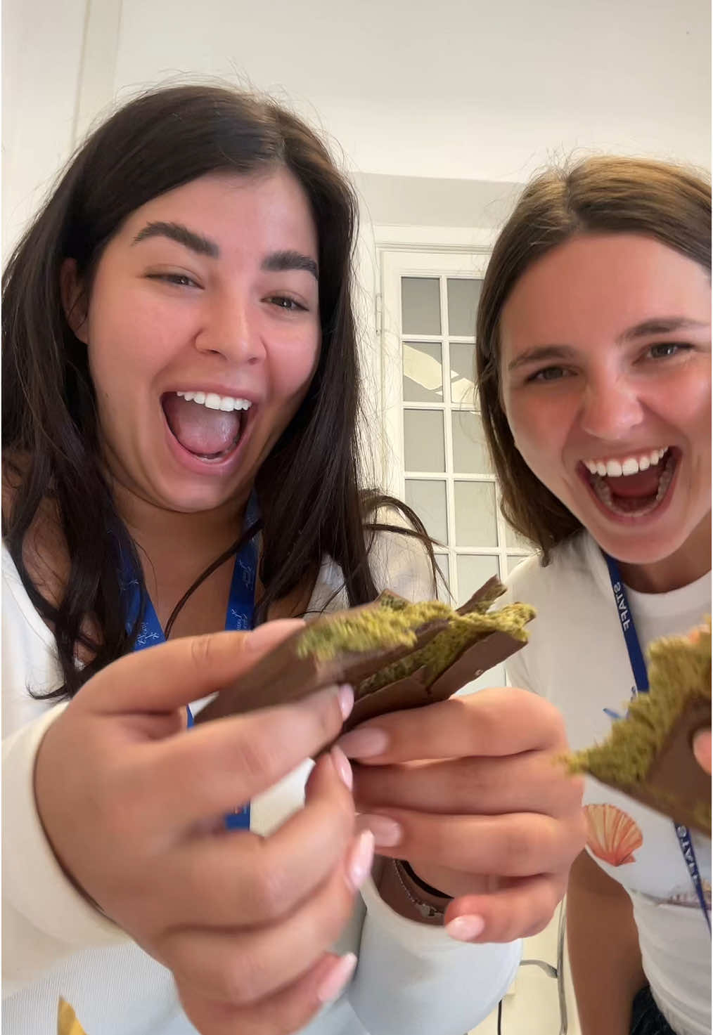 Anna (@im_notannaa) - Urlebird