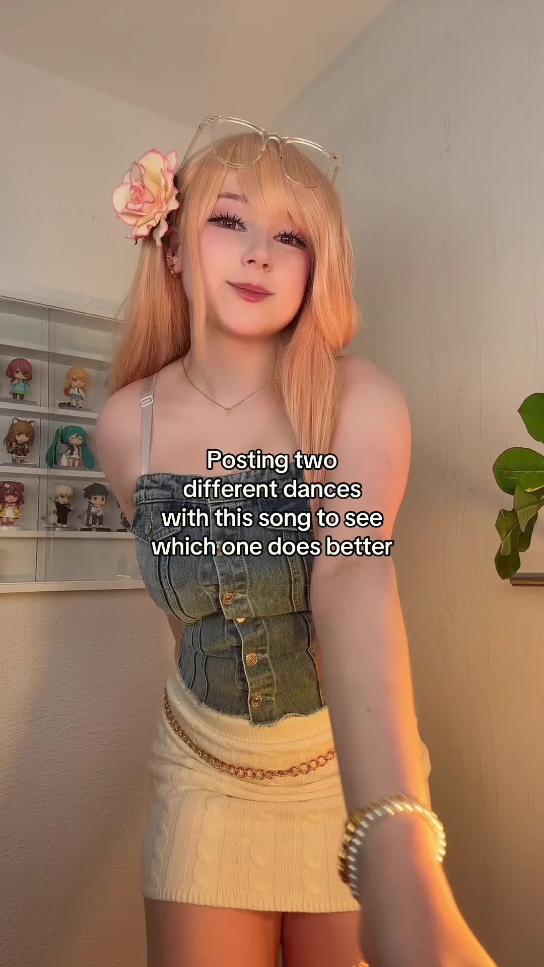 twitch.tv/upminaa (@upminaa.cos) - Urlebird