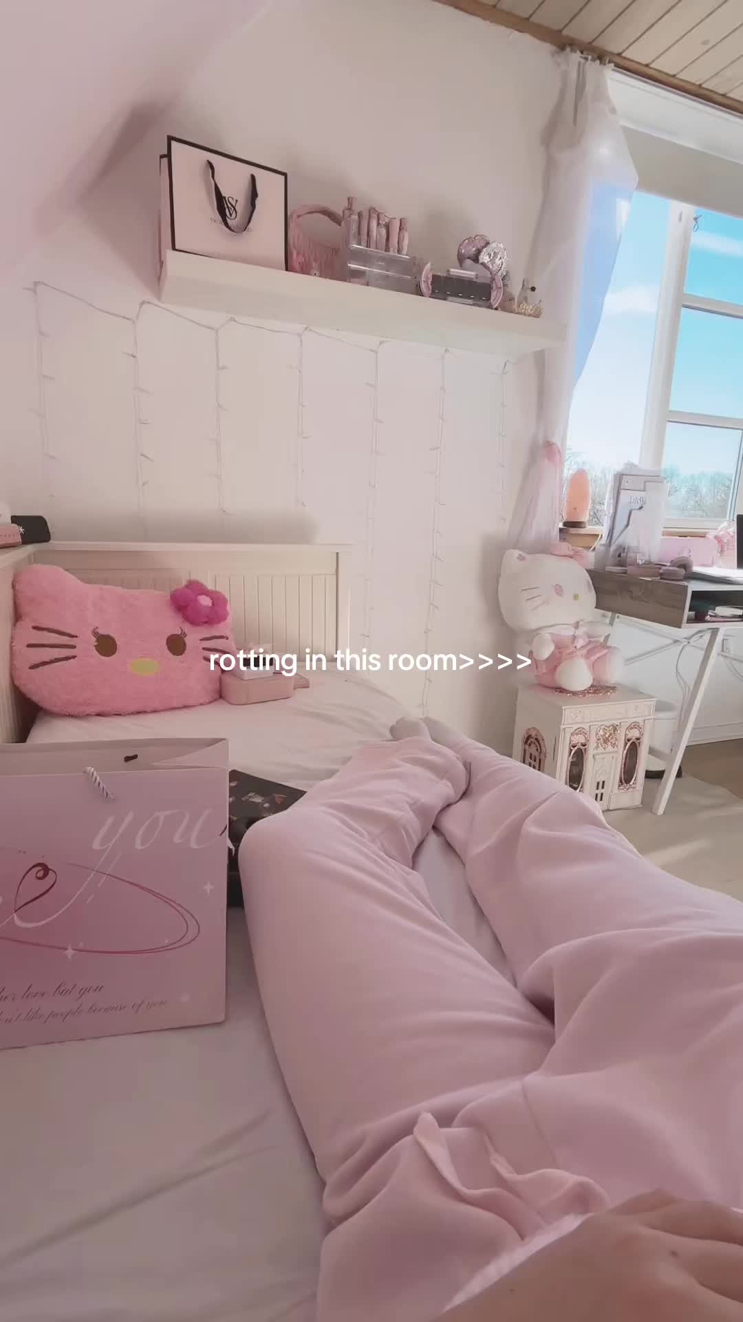 mira daisy (@_miradaisy) - Urlebird