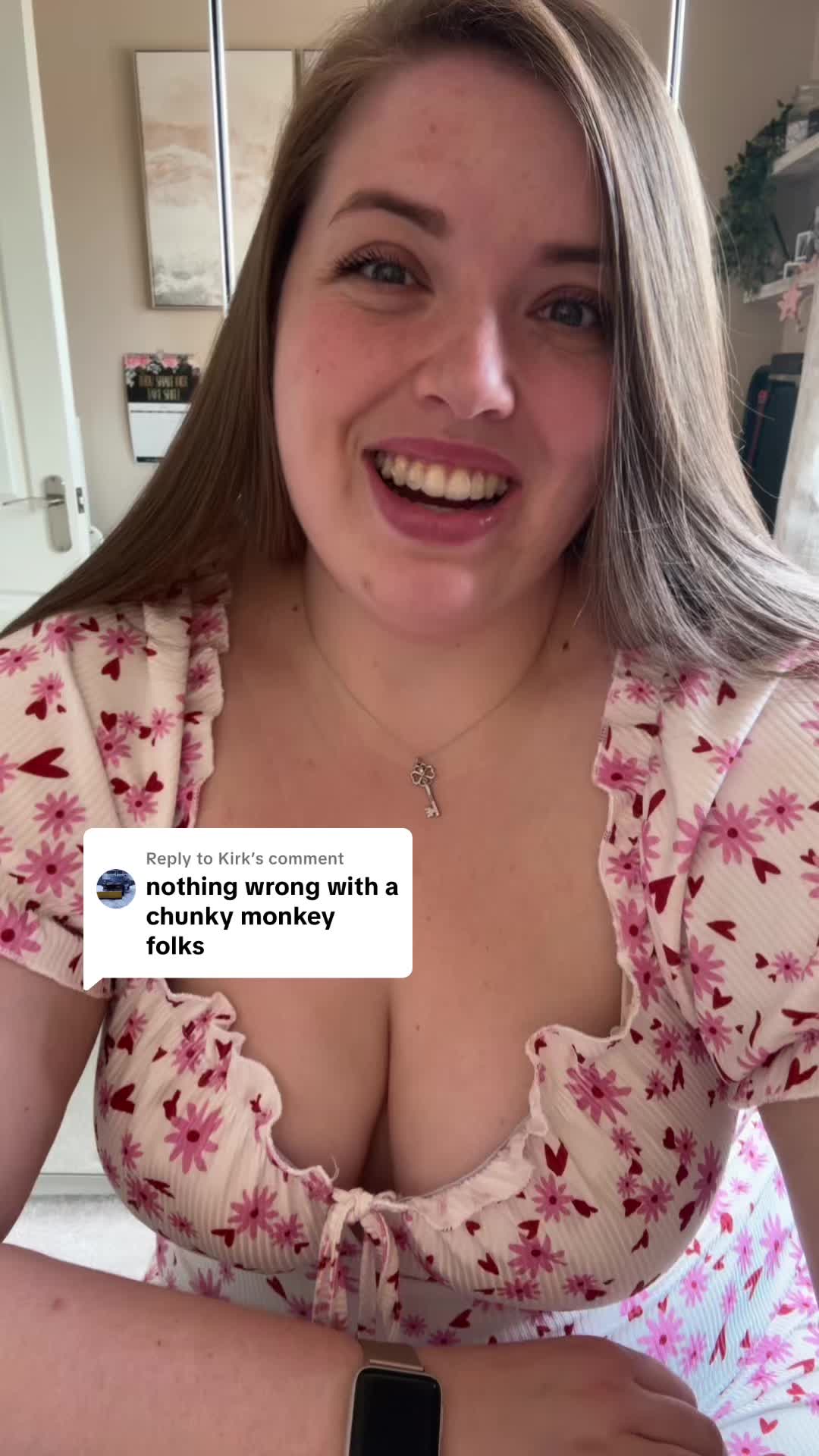 𝒜𝓂𝒷𝑒𝓇 𝐿𝑜𝓊𝒾𝓈𝑒 (@amberhunbun) - Urlebird