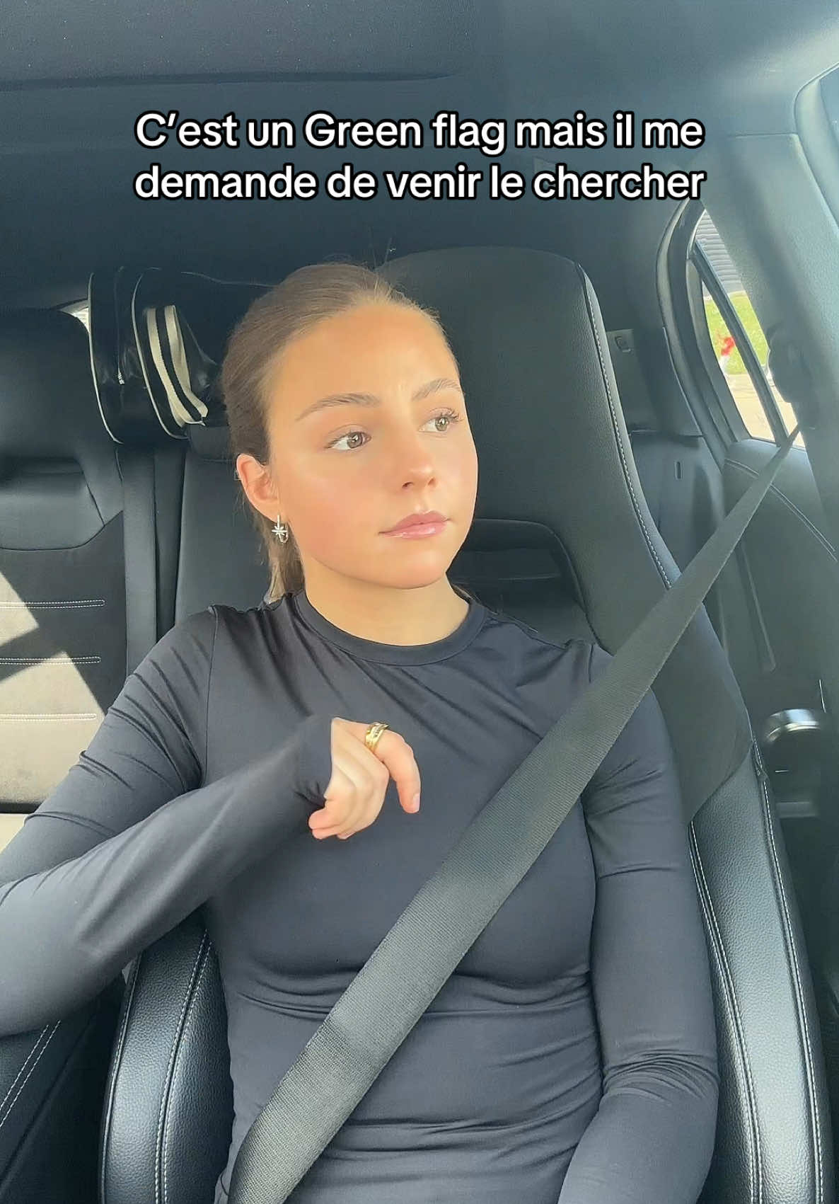 Juliahlrr (@juliaahlr) - Urlebird