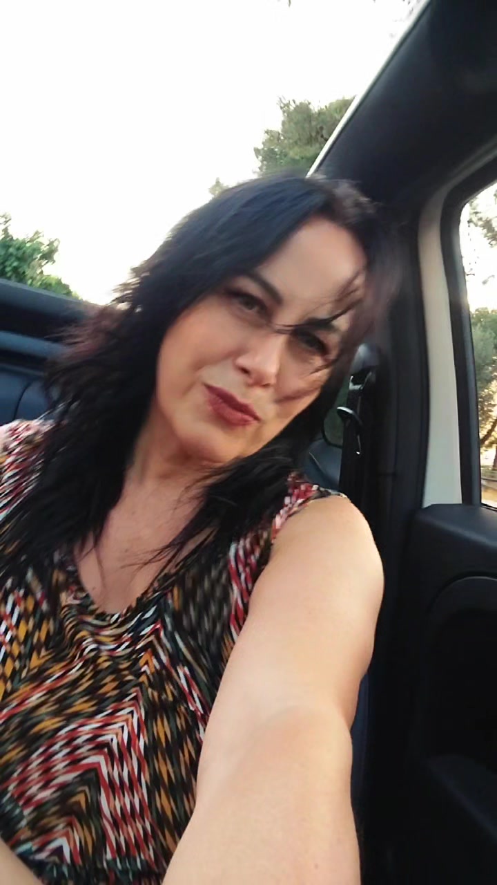 Mariella72 (@mariella.ragaglia72) - Urlebird