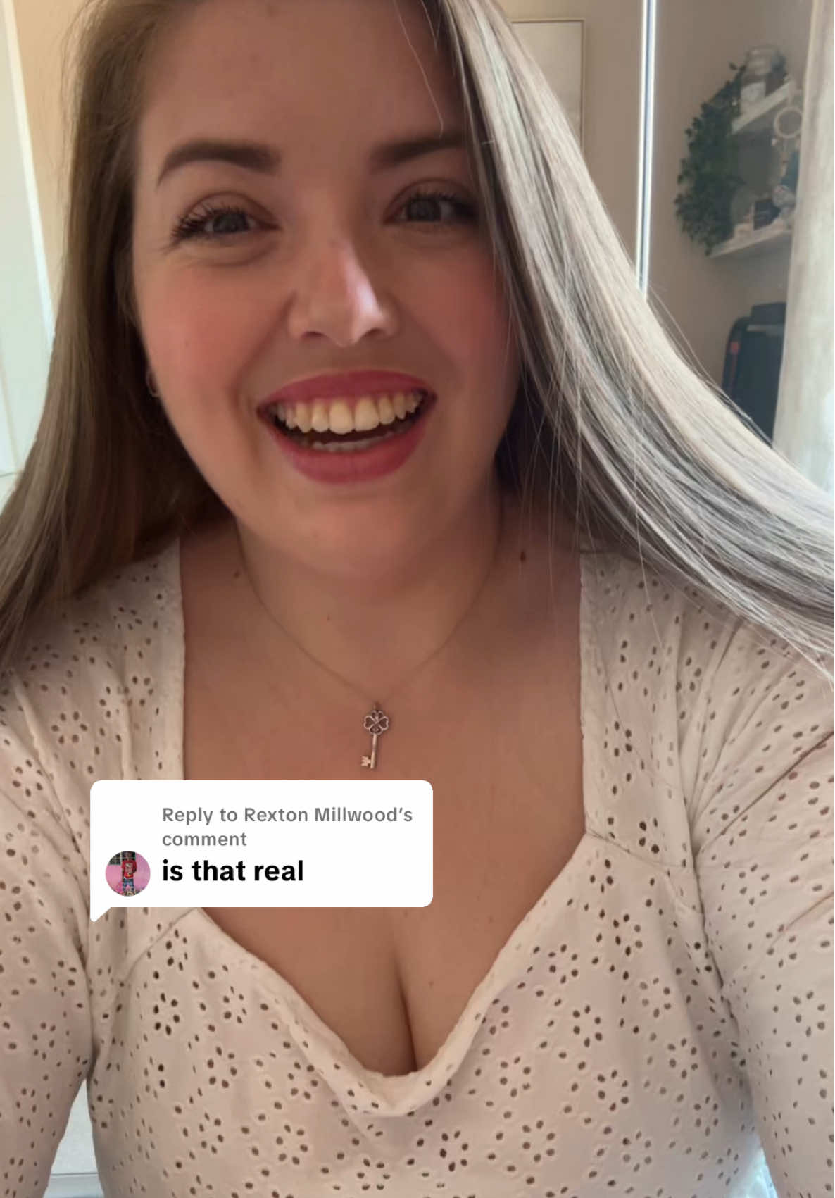 𝒜𝓂𝒷𝑒𝓇 𝐿𝑜𝓊𝒾𝓈𝑒 (@amberhunbun) - Urlebird