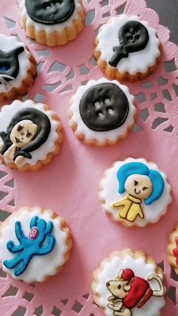 ¿Cuántos fans de Coraline y la puerta | Kitty.Bakery_ (@kitty.bakery_)