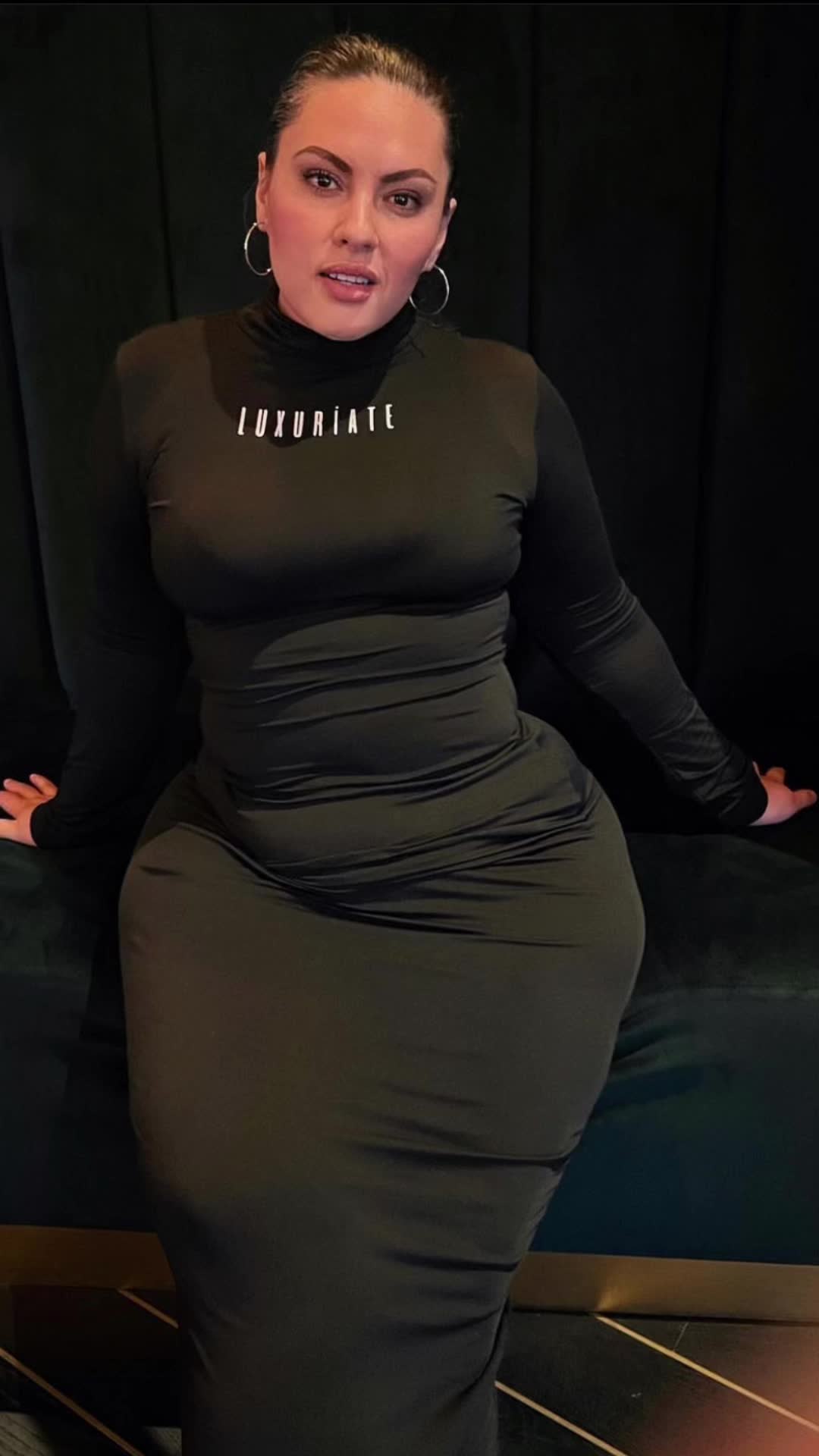 Mrs loca here now guy. Hit me up for up | Selena Loca (@selena_loca44)