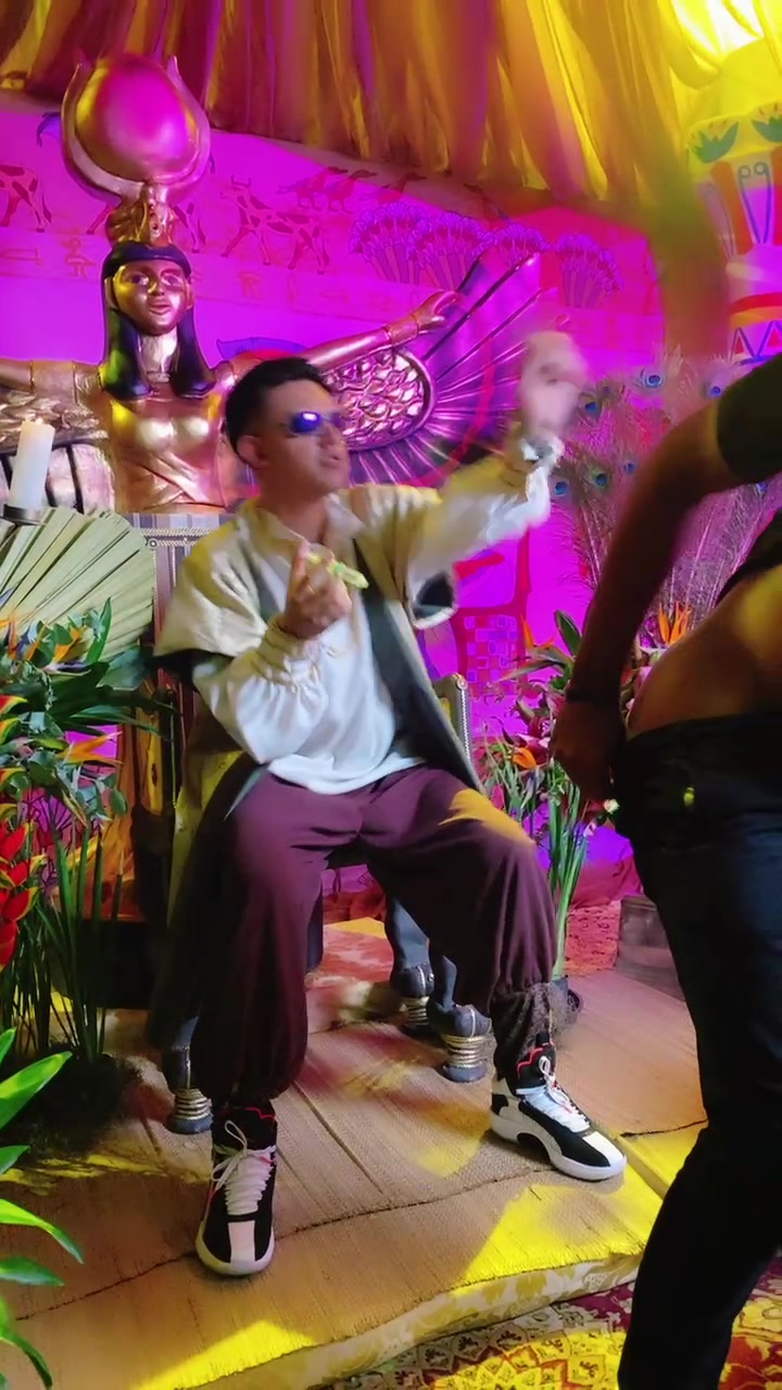 Bum Bum Tam Tam (KondZilla) - MC Fioti - Tiktok videos con canción