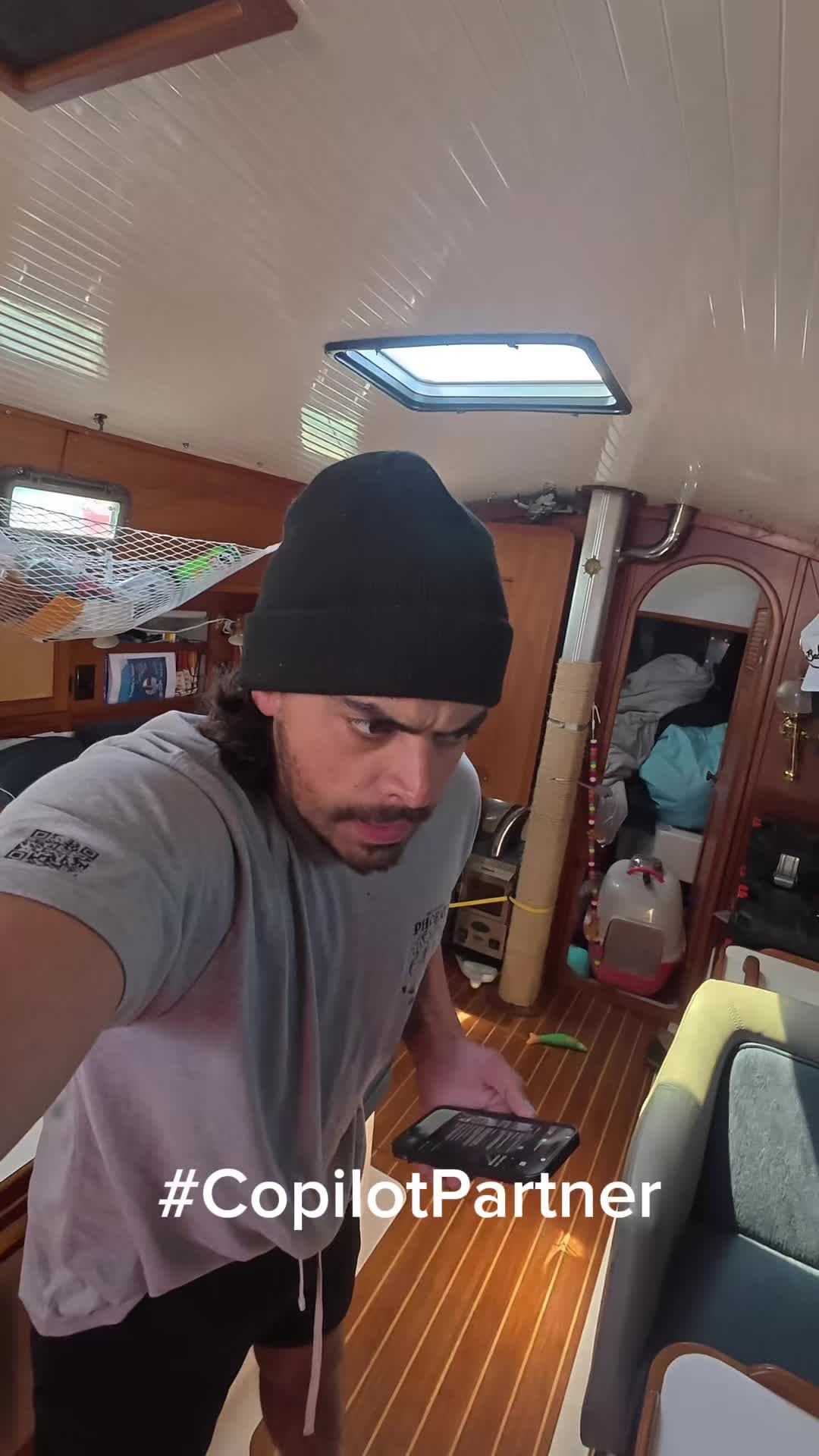 sailing_with_phoenix (@sailing_with_phoenix) - Urlebird