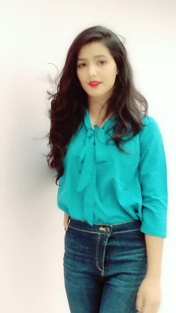 Divya bisht (@divyabisht321) - Urlebird