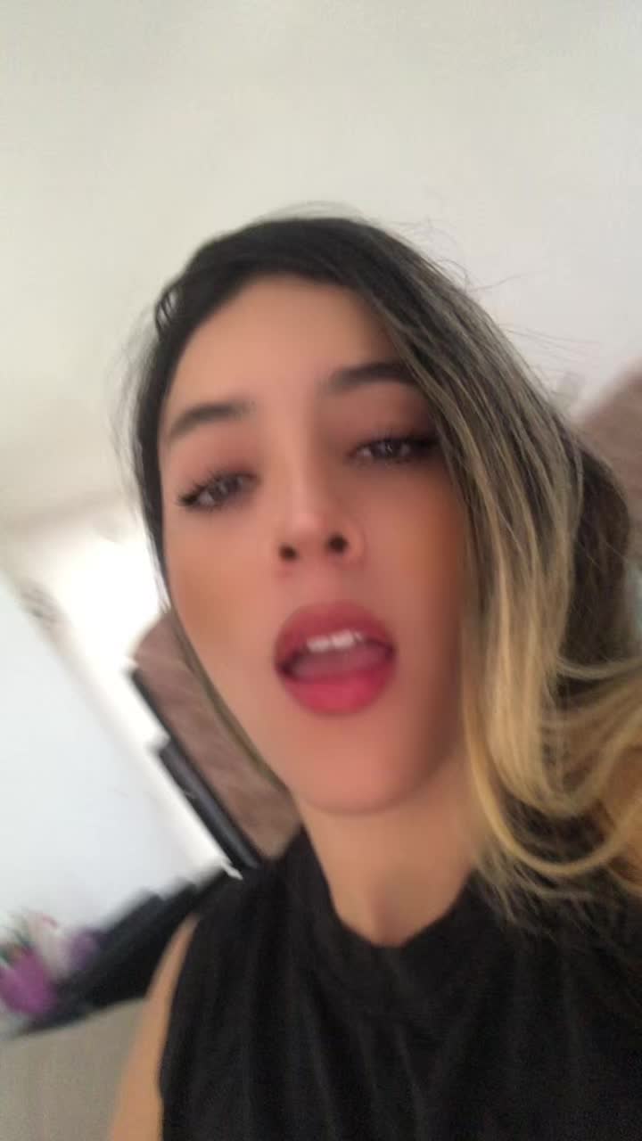 Julieth Díaz (@juliethdiazp) - Urlebird