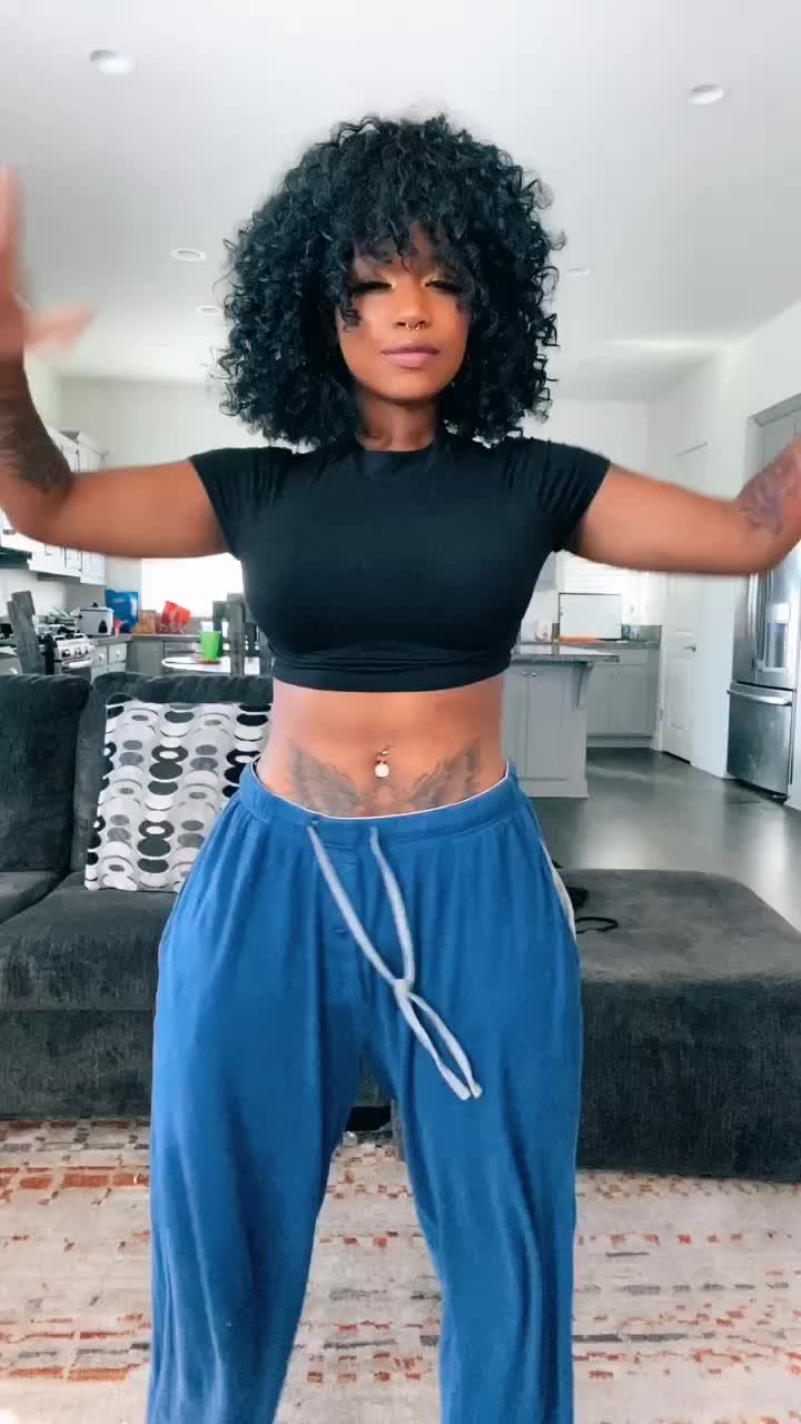 On bigo live with my boy bess @yikianaa | Mikeila J. (@mikeilaj)