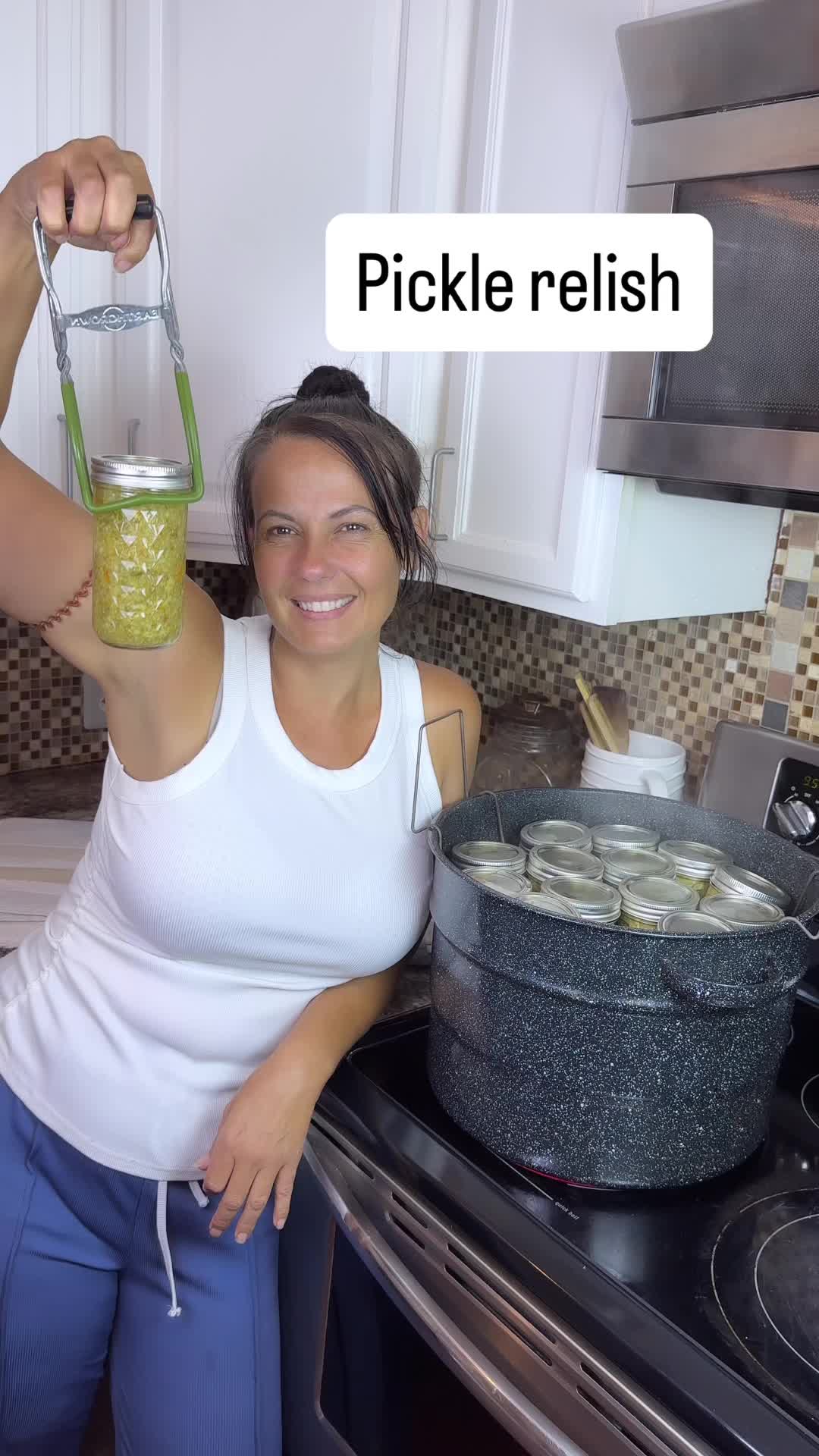 April Ruis (@aprilsunrisefarm) - Urlebird