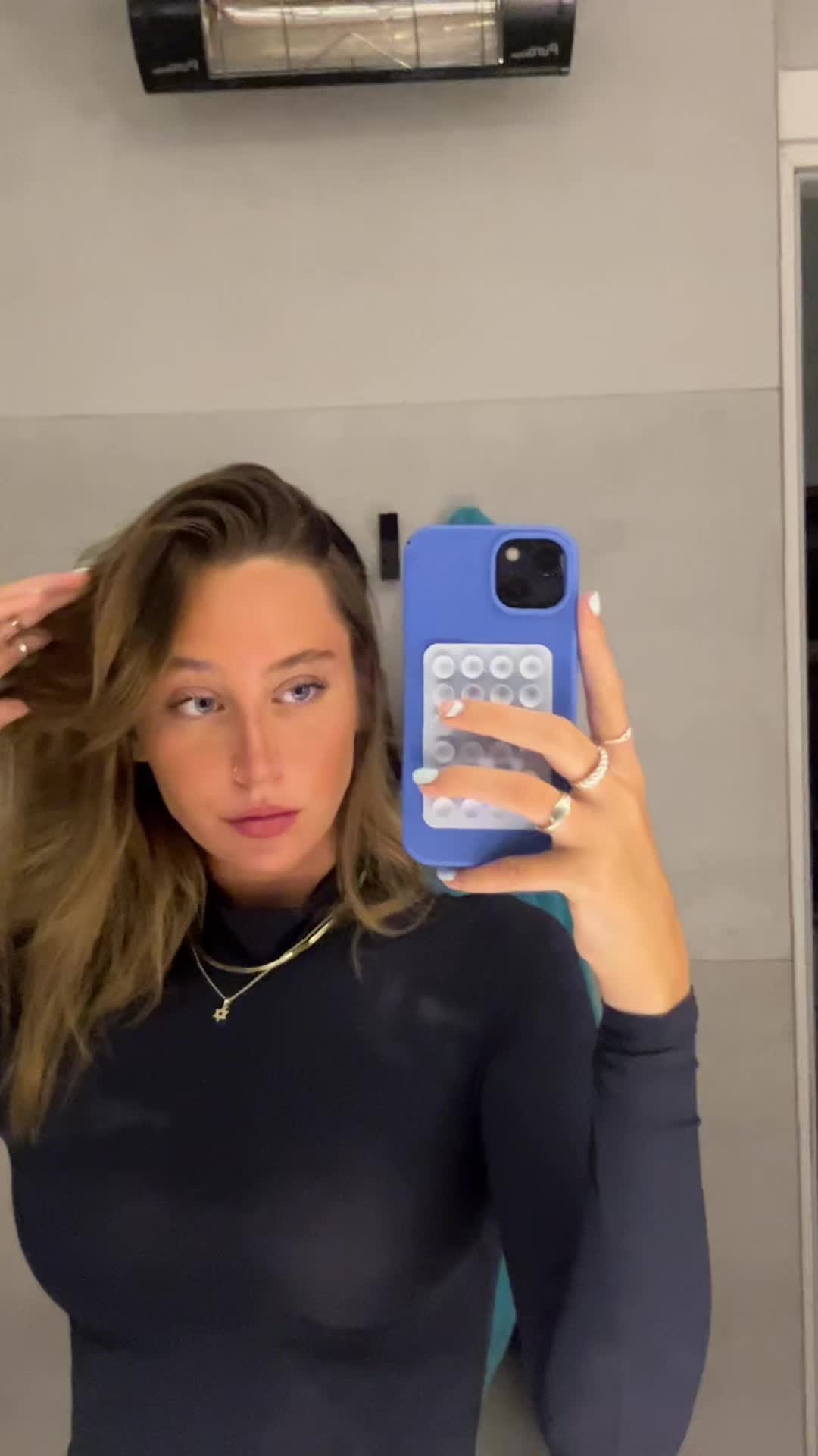 מתגעגעת לחום | Kai_chelly (@kai.chelly)