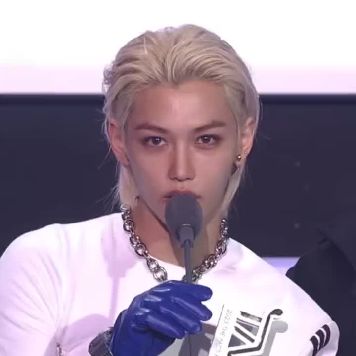 Felix's English speech | skz🍠 (@jypstraykidss_)