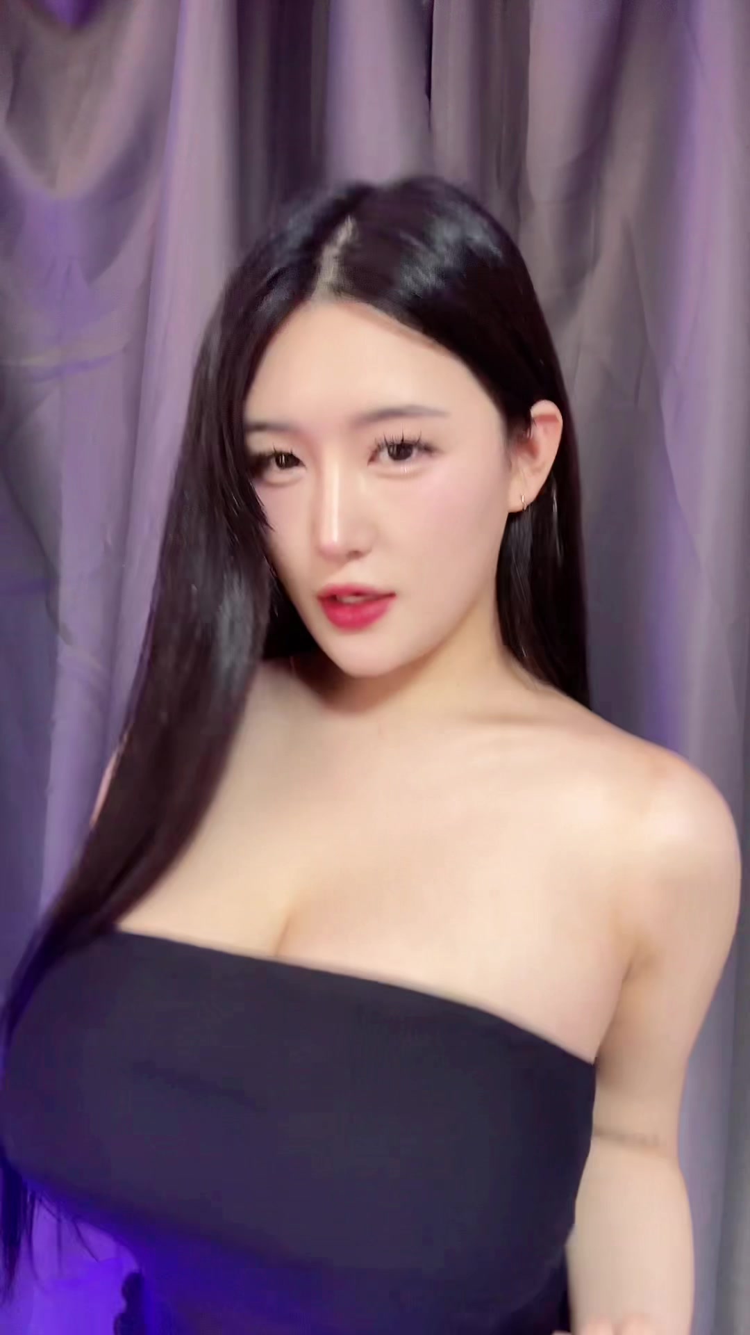 이거를 왤케 많이 보는거야??? 나는 아직 틱톡 감성 잘 모르겠어 | 🧸NAC🅷O🧸 (@yeon_nacho)