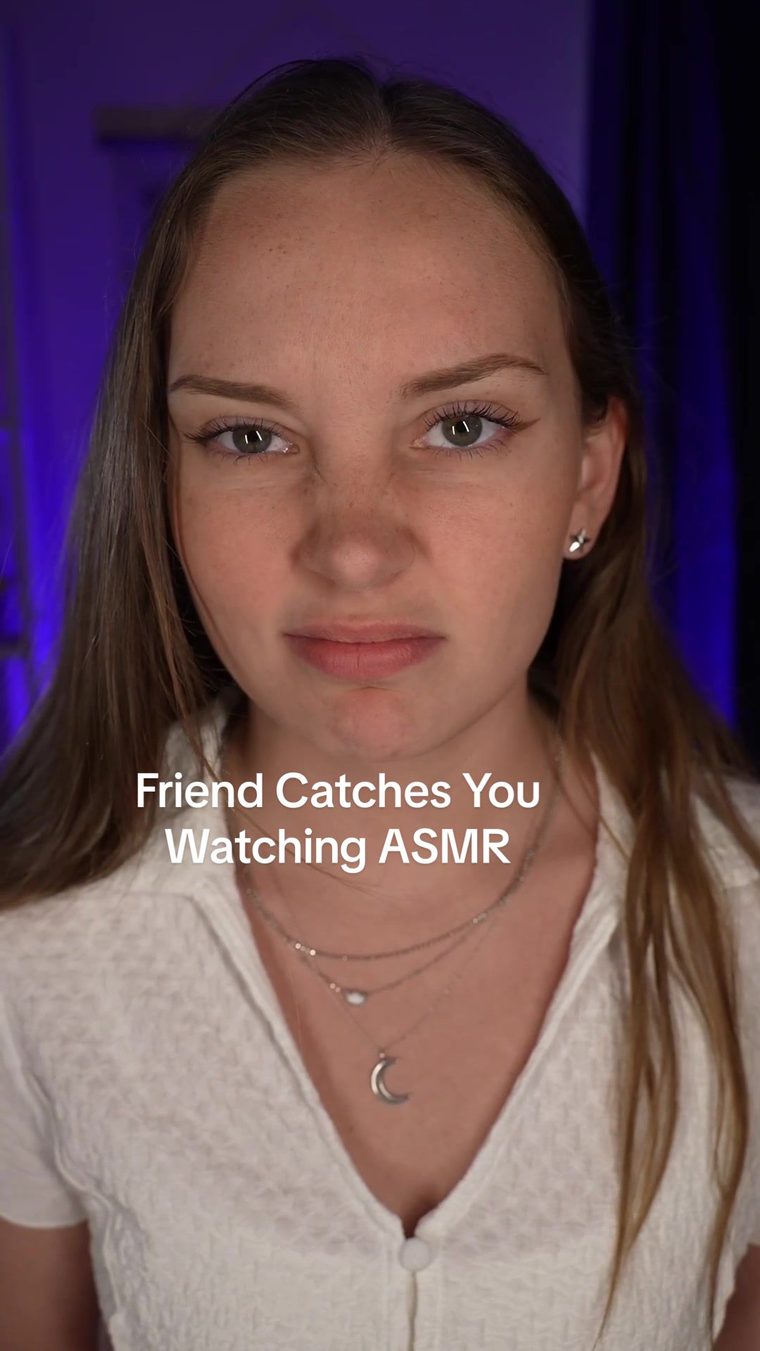 ASMR Darling 🌙 (@theasmrdarling) - Urlebird