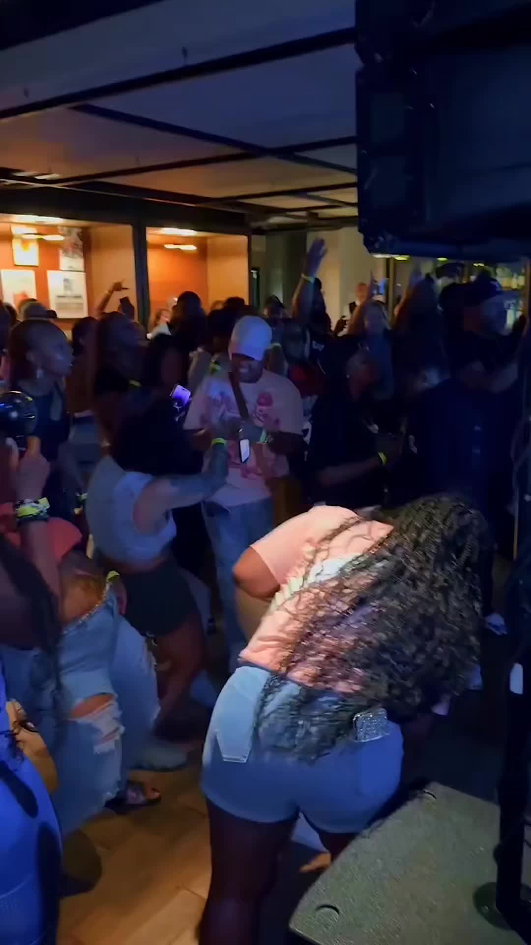 Coty the Artist (@cotytheartist) - Urlebird