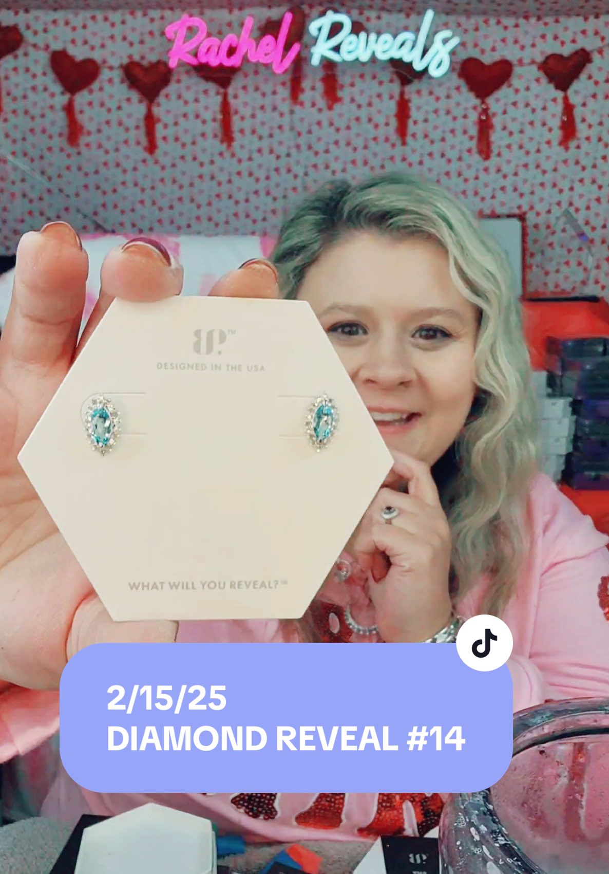 Rachel Reveals (@rachelreveals) - Urlebird