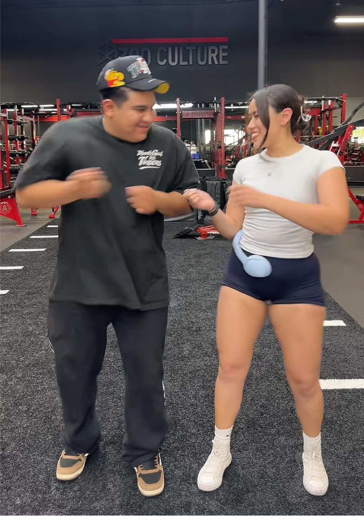 Cathycakess (@cathycakesss) - Urlebird