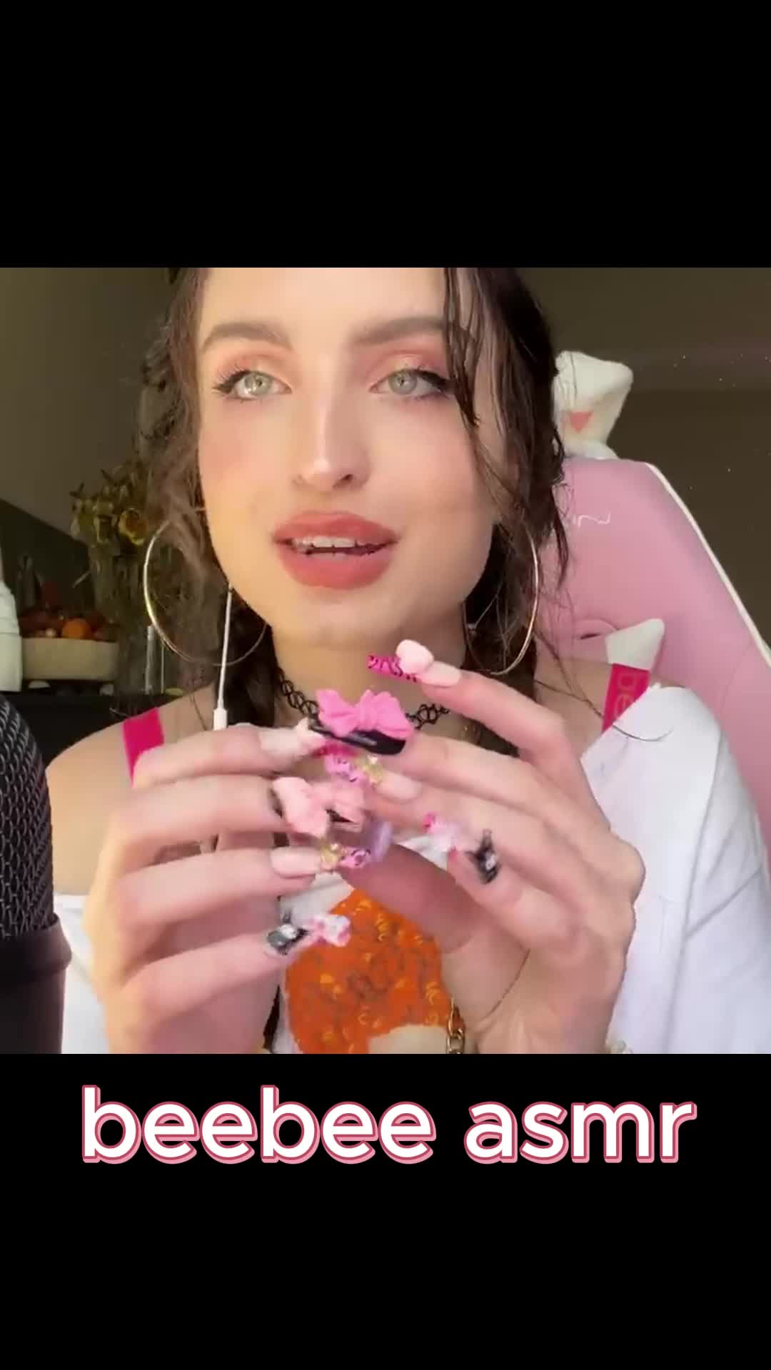 beebee asmr (@beebeeasmr.official) - Urlebird