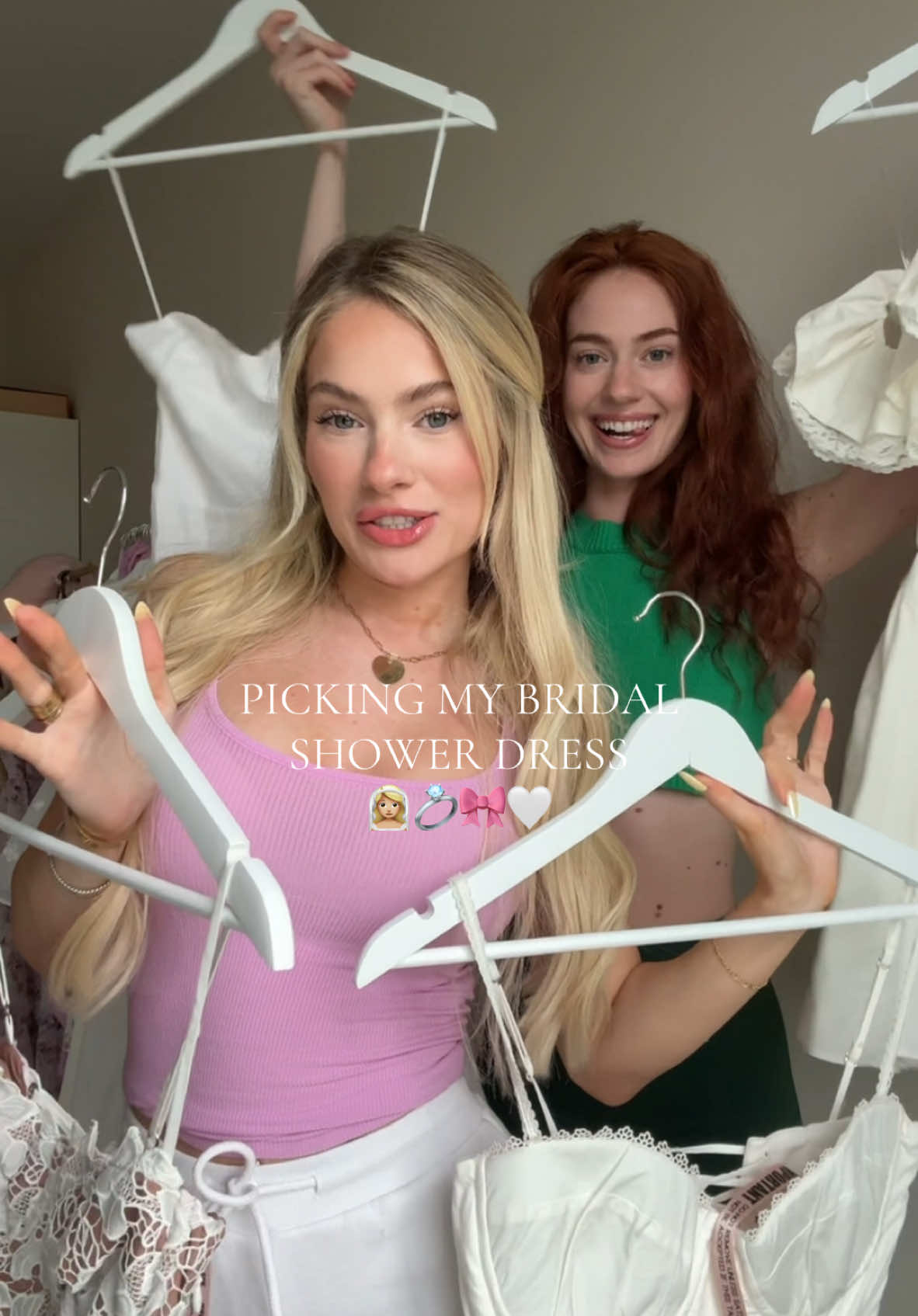 Claudia Walsh (@iwantcandy77) - Urlebird