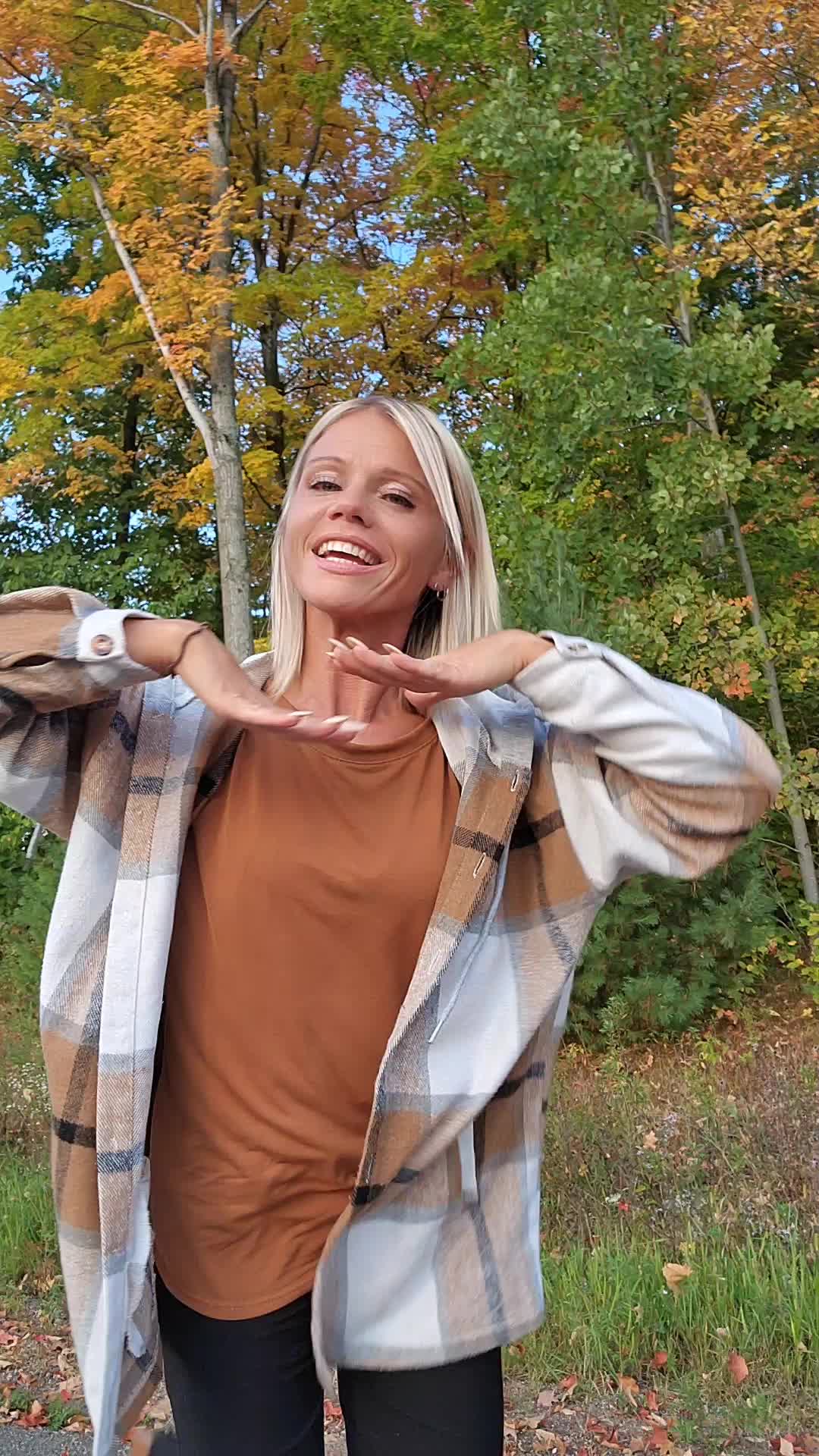 Julia Matsche (@juliaandrea92) - Urlebird