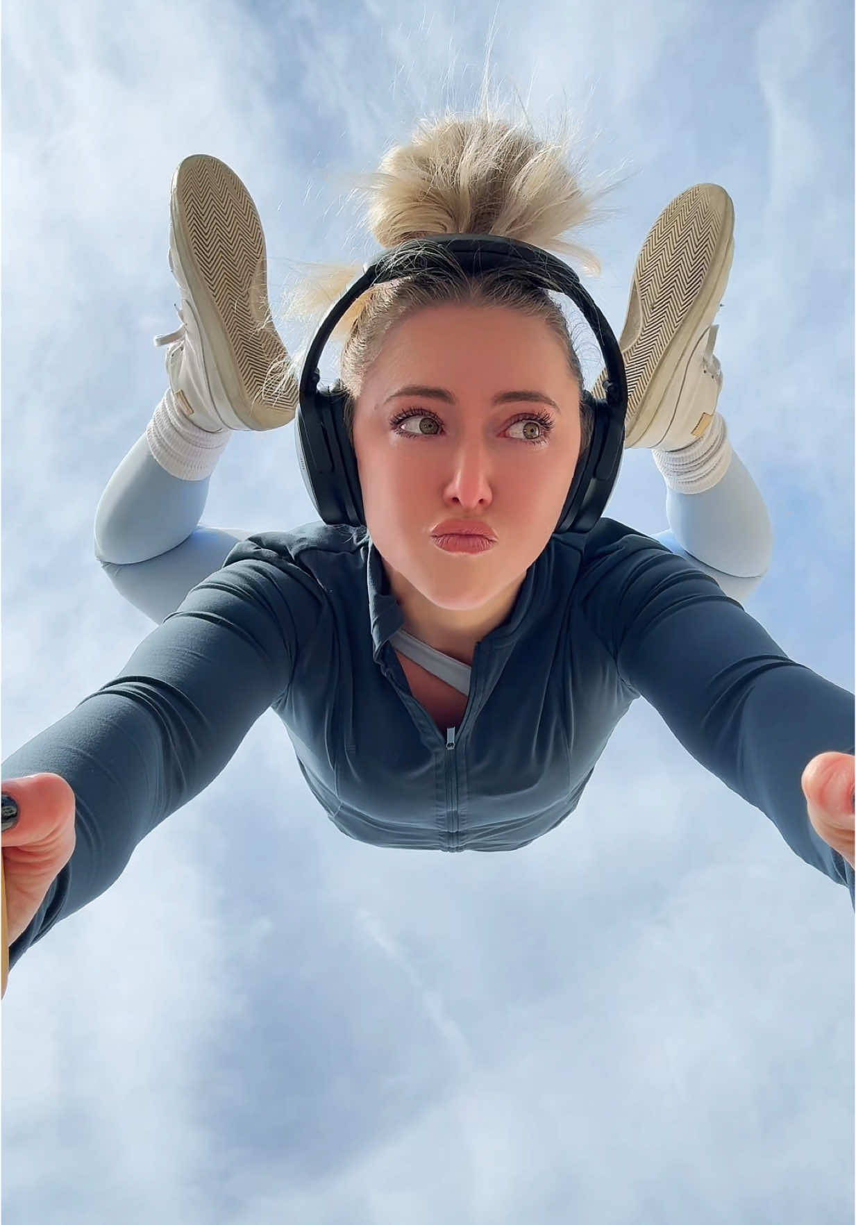 320 likes, 2 shares | Lavie._.i (@lavie._.078)