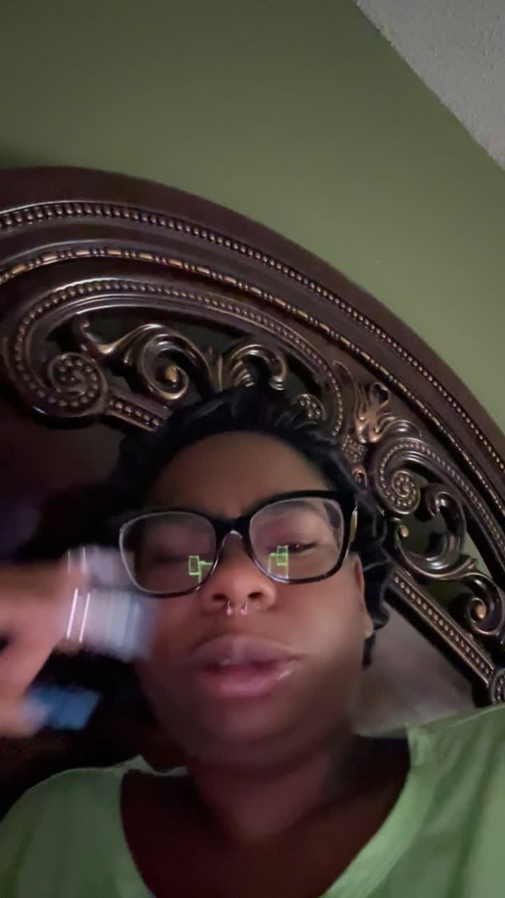 Shawnna Jonnell (@shawnnajonnell) - Urlebird