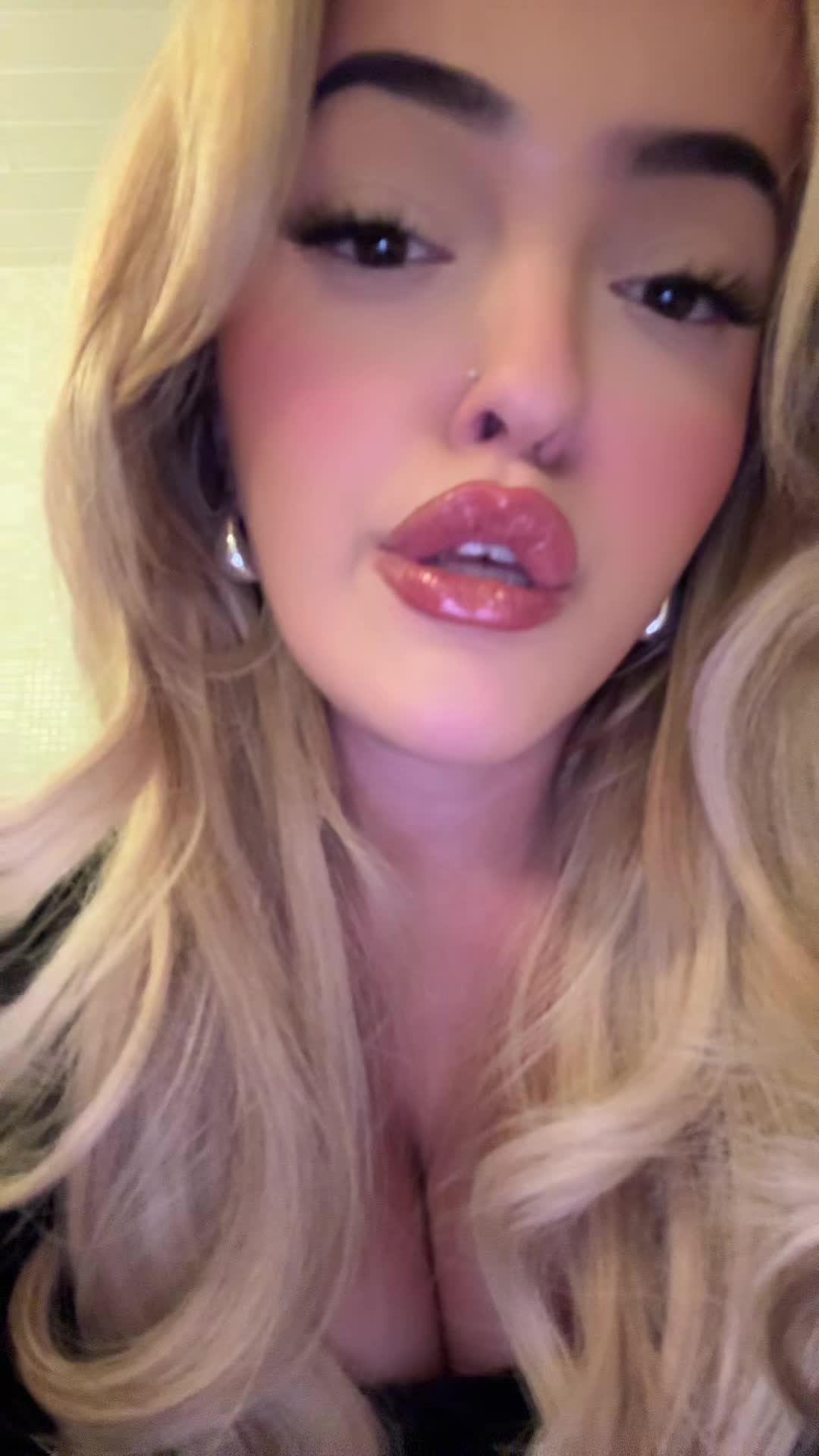 @Ilysia VRMMO | Team 21 Studio the ever | KT2Fli (@kt2fli1)