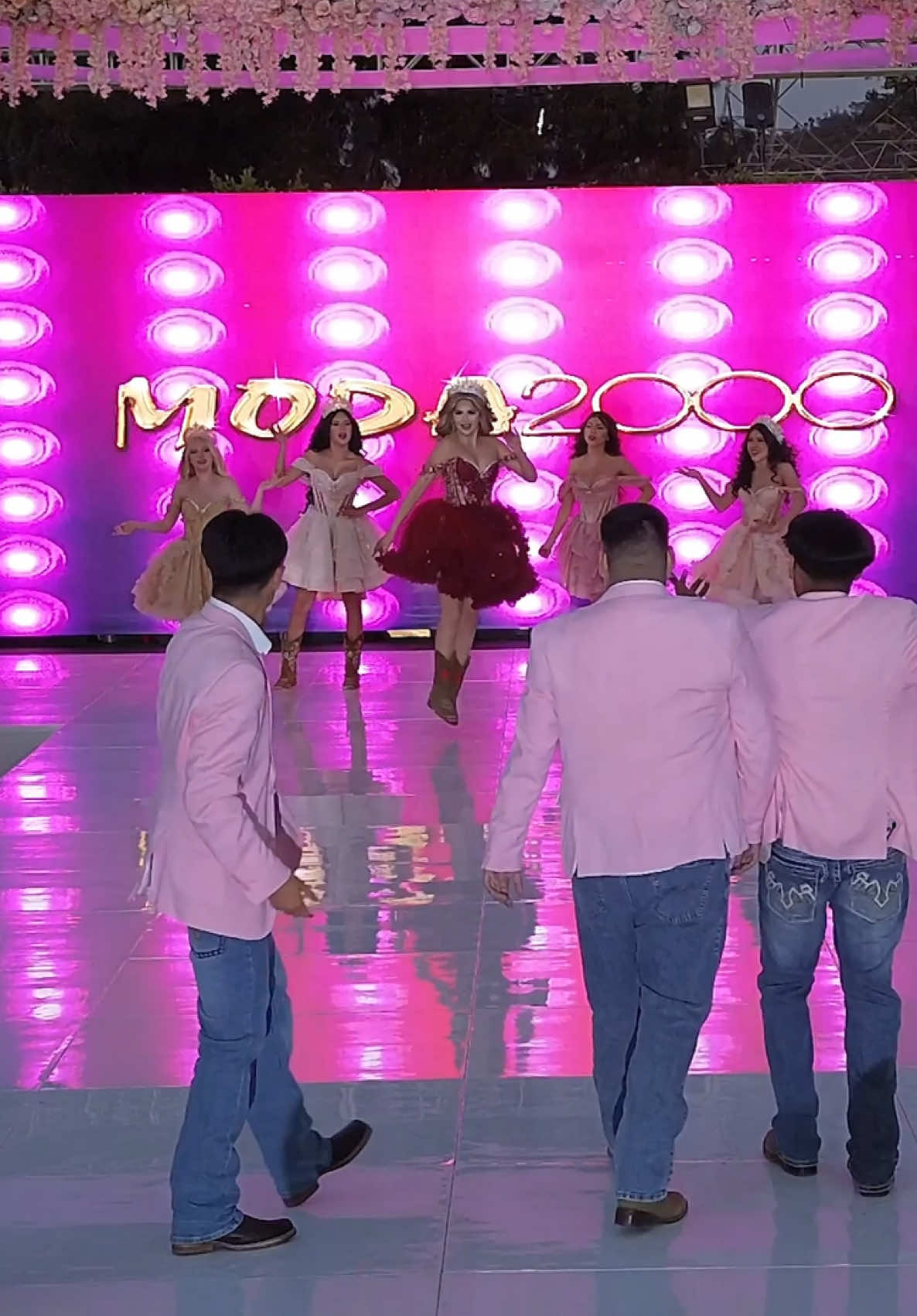 202.93K likes, 2.68K | Kirsten (@kirstentoosweet)