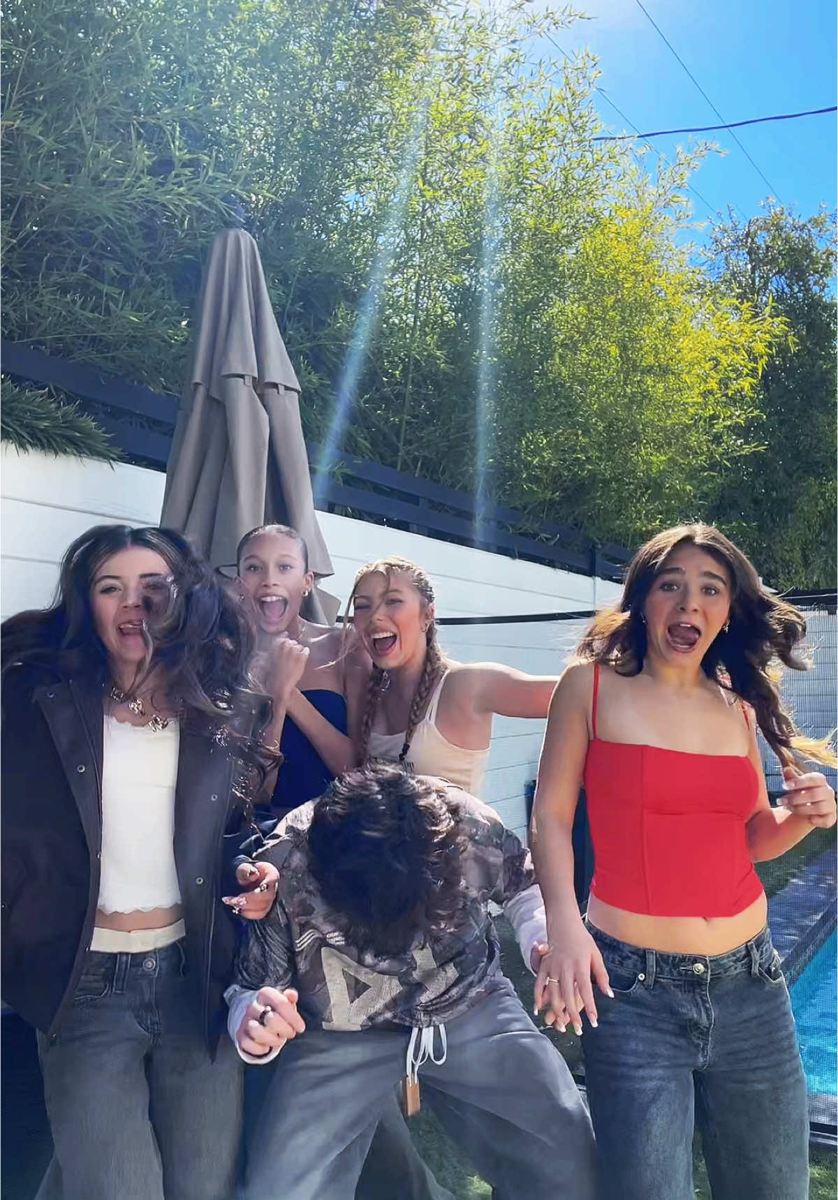 ROCK SQUAD (@rocksquadofficial) - Urlebird