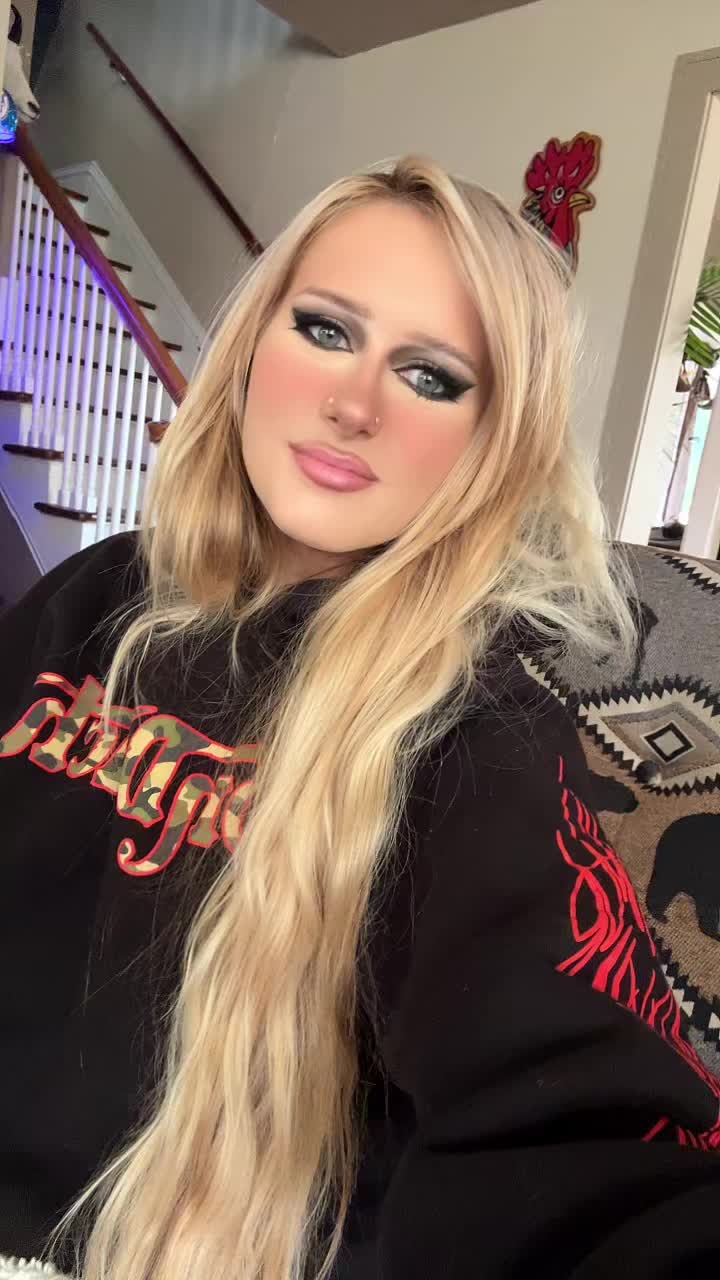 Alexis XJ (@lexxxixj) - Urlebird