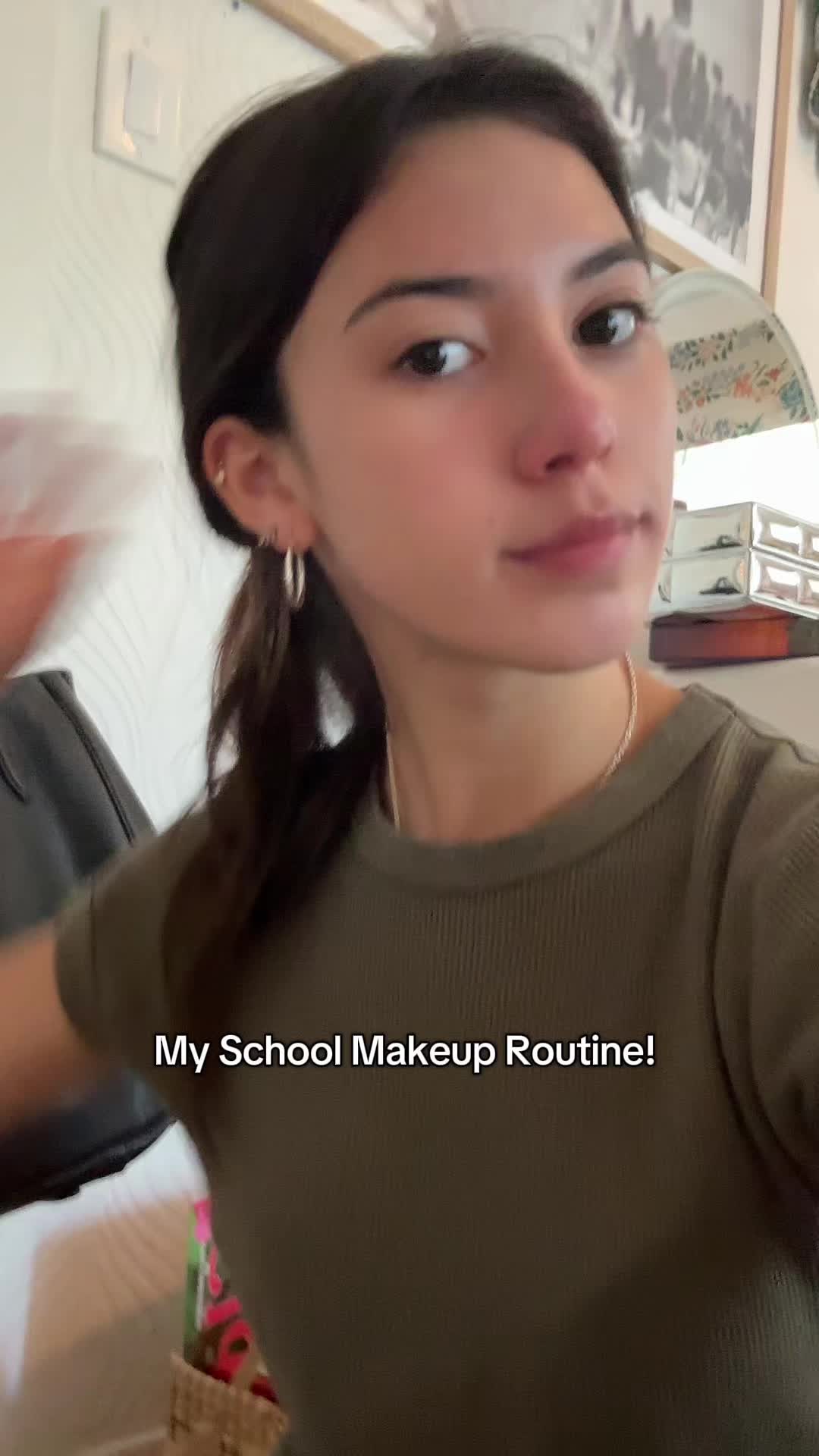 Scarlett Estevez (@scarlye07) - Urlebird